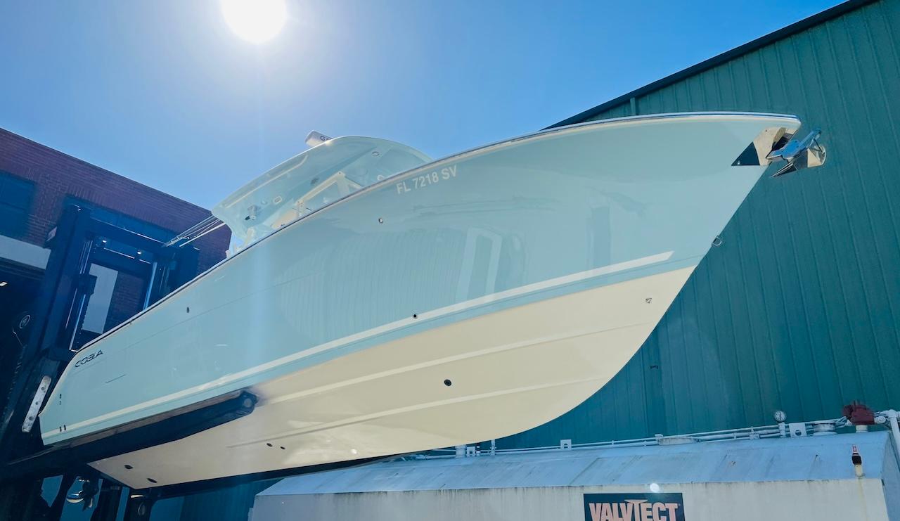 2021 Cobia 301 Center Console Centre Console for sale - YachtWorld