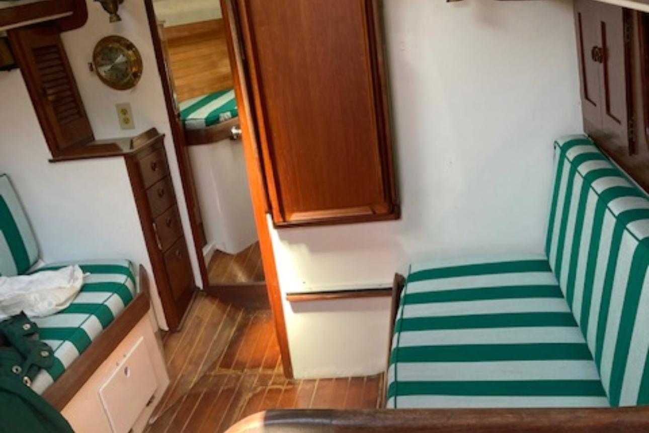 1981 Sea Sprite 34 Racer/Cruiser for sale - YachtWorld