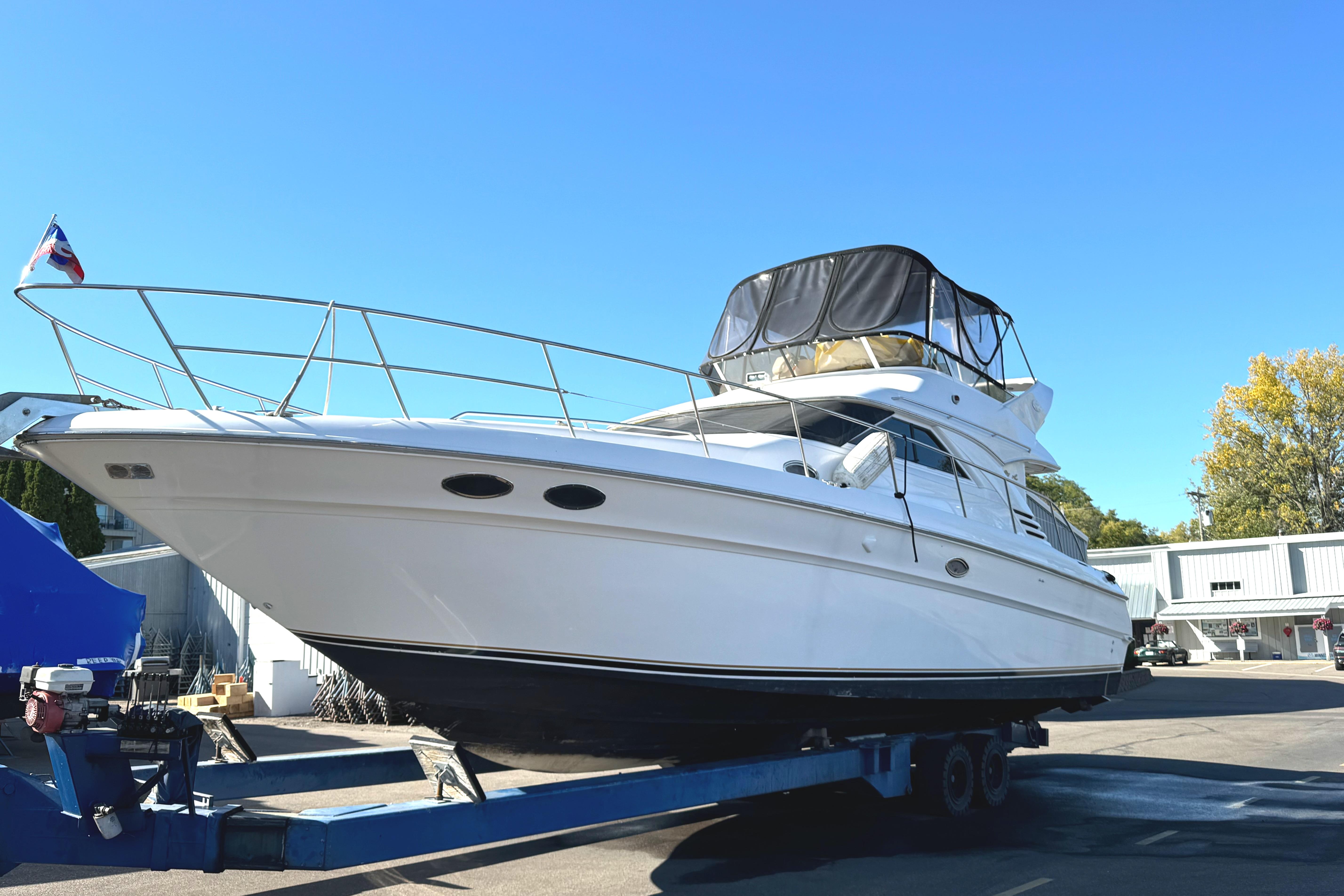 1996 Sea Ray 400 Sedan Bridge Cruiser for sale - YachtWorld