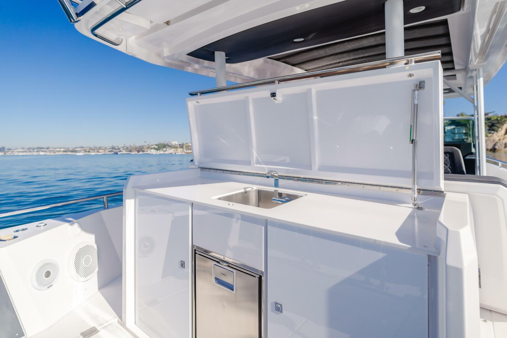 2019 Axopar 37 Centre Console for sale - YachtWorld