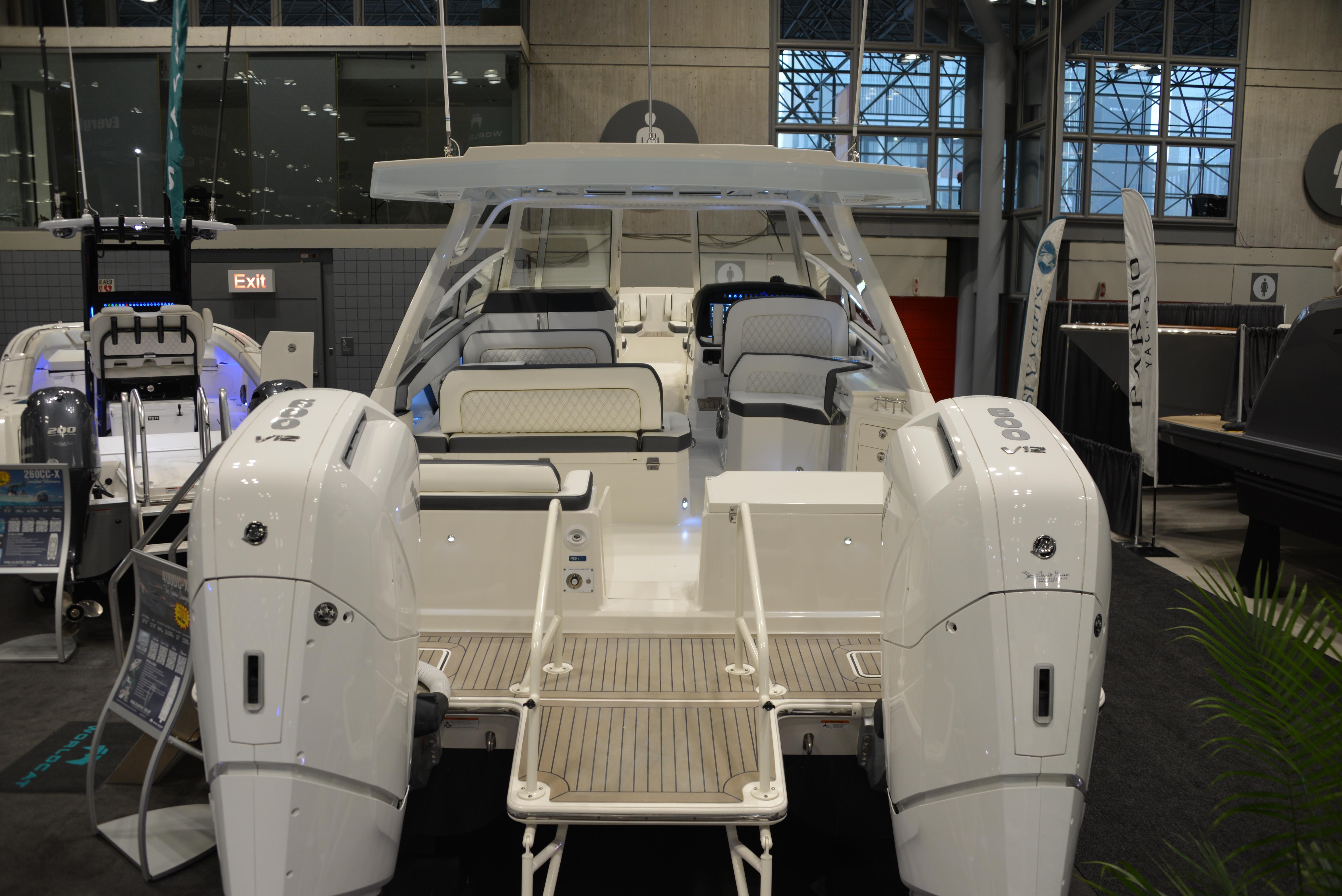 2023 World Cat 400DC-X Dual Console for sale - YachtWorld