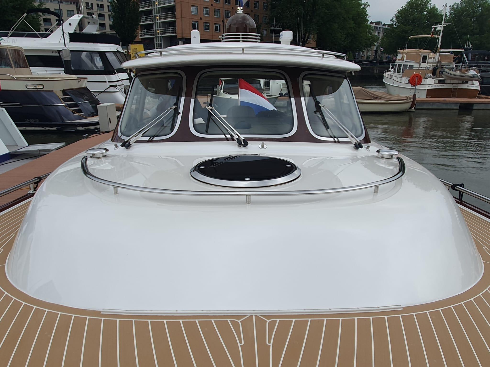 2014 Zeelander Z44 Motor Yachts for sale - YachtWorld