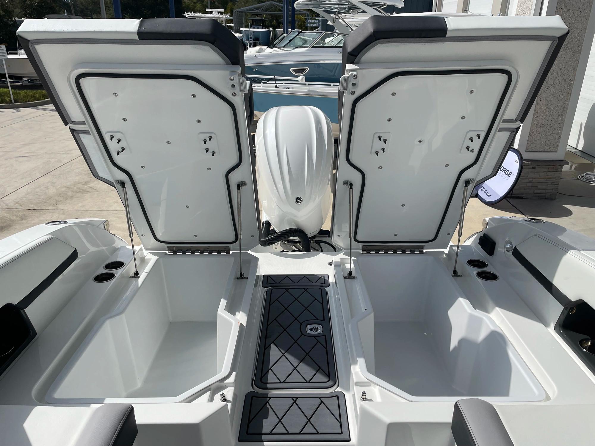 2024 Cobalt R6 OB Bowrider for sale - YachtWorld