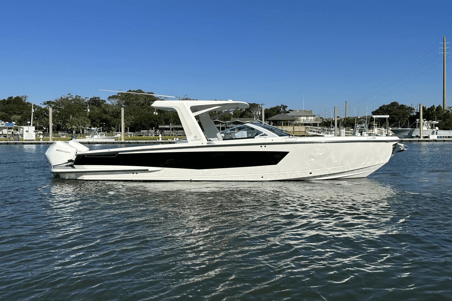 2023 Aviara AV32 Outboard Sports Cruiser for sale - YachtWorld