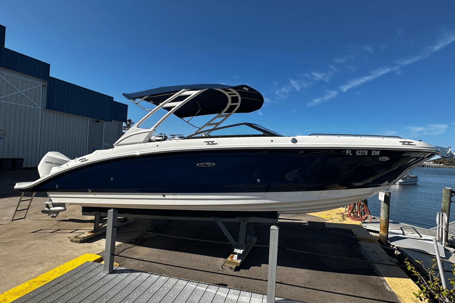 2021 Sea Ray SDX 270 Outboard Sports Cruiser for sale - YachtWorld