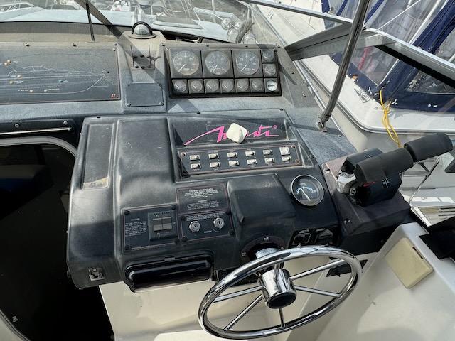 1989 Bayliner 3288 Motoryacht Cruiser for sale - YachtWorld