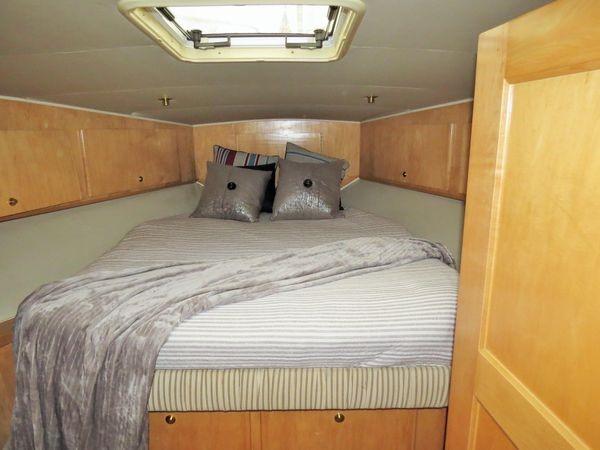 2000 Navigator 5300 Motor Yachts for sale - YachtWorld