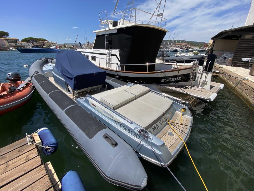 Occasion 2006 Goldfish Boat 29 RIB - Var ( 83 ) | YachtFocus