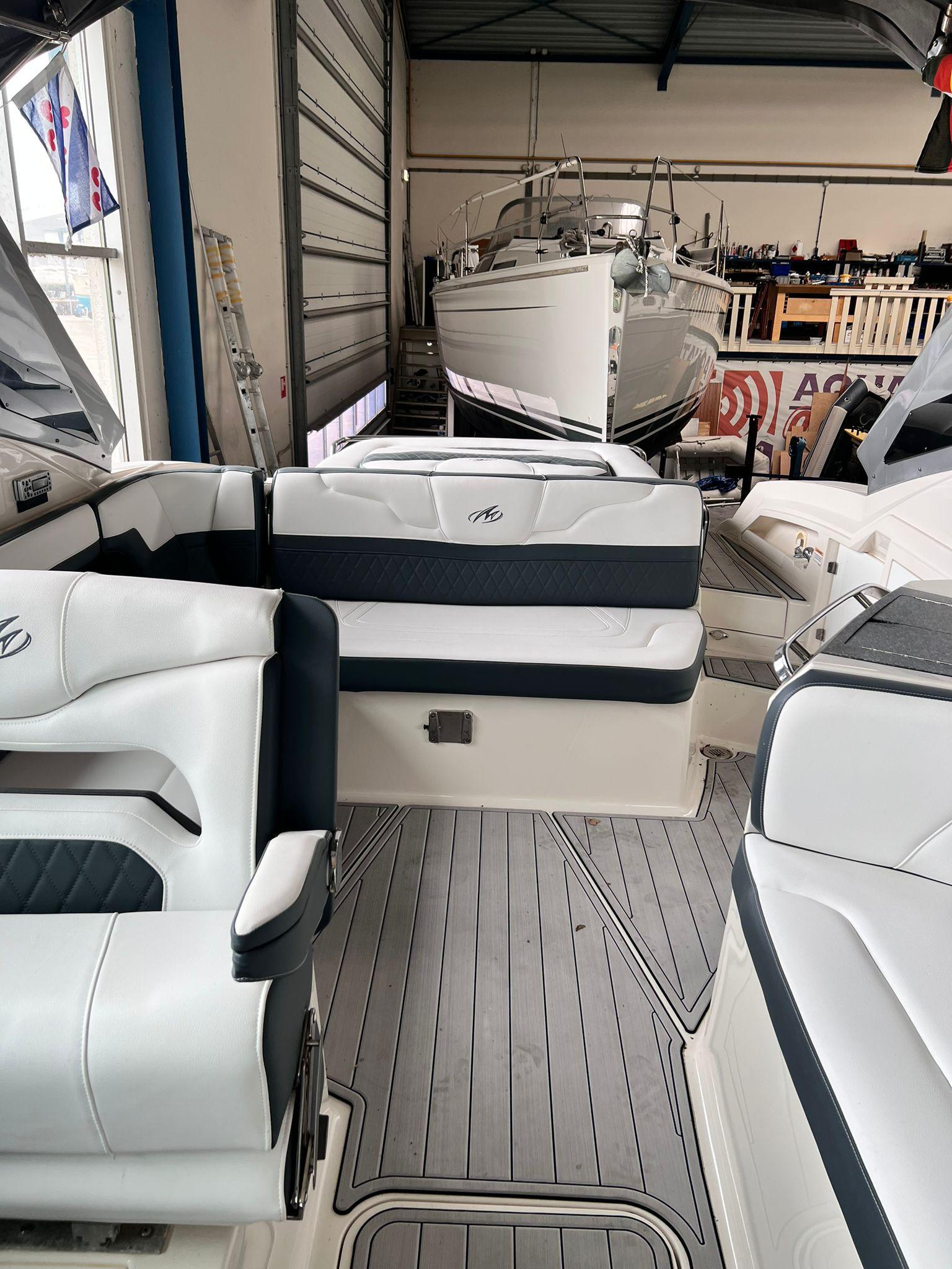 2013 Monterey 328 Super Sport Runabout for sale - YachtWorld