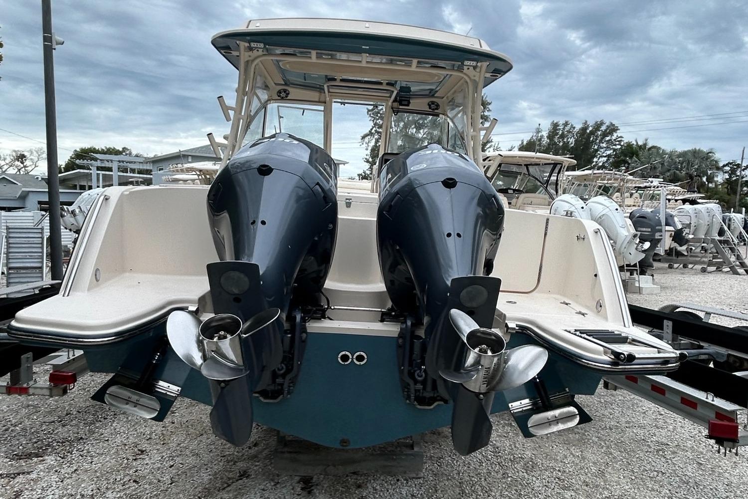 2019 Grady-White Freedom 325 Dual Console for sale - YachtWorld