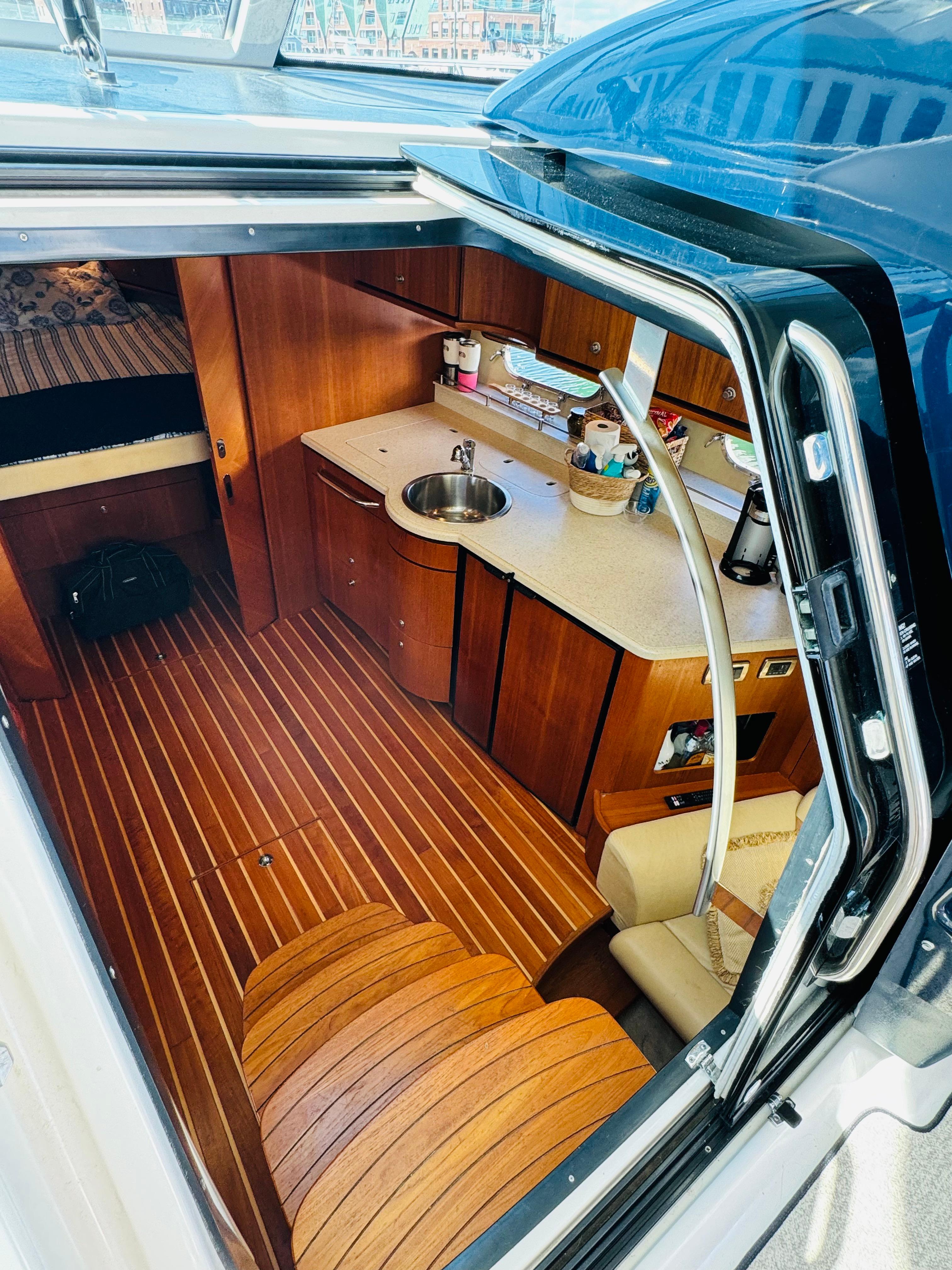 2007 Tiara Yachts 3900 Sovran Motor Yachts for sale - YachtWorld