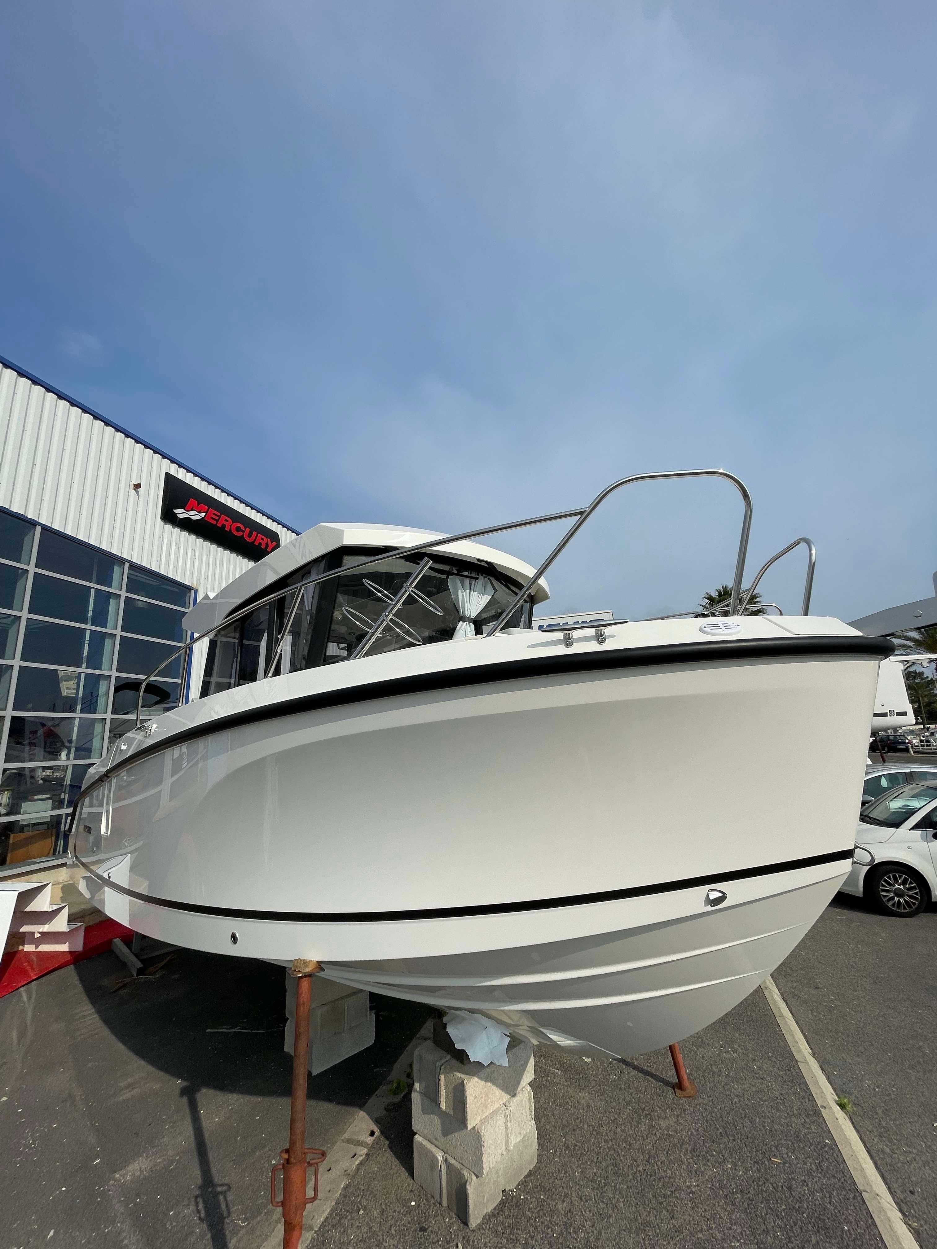 Quicksilver Quicksilver 805 Pilothouse Nuevo en Pyrénées-Orientales ( 66 ) - Cosas de Barcos