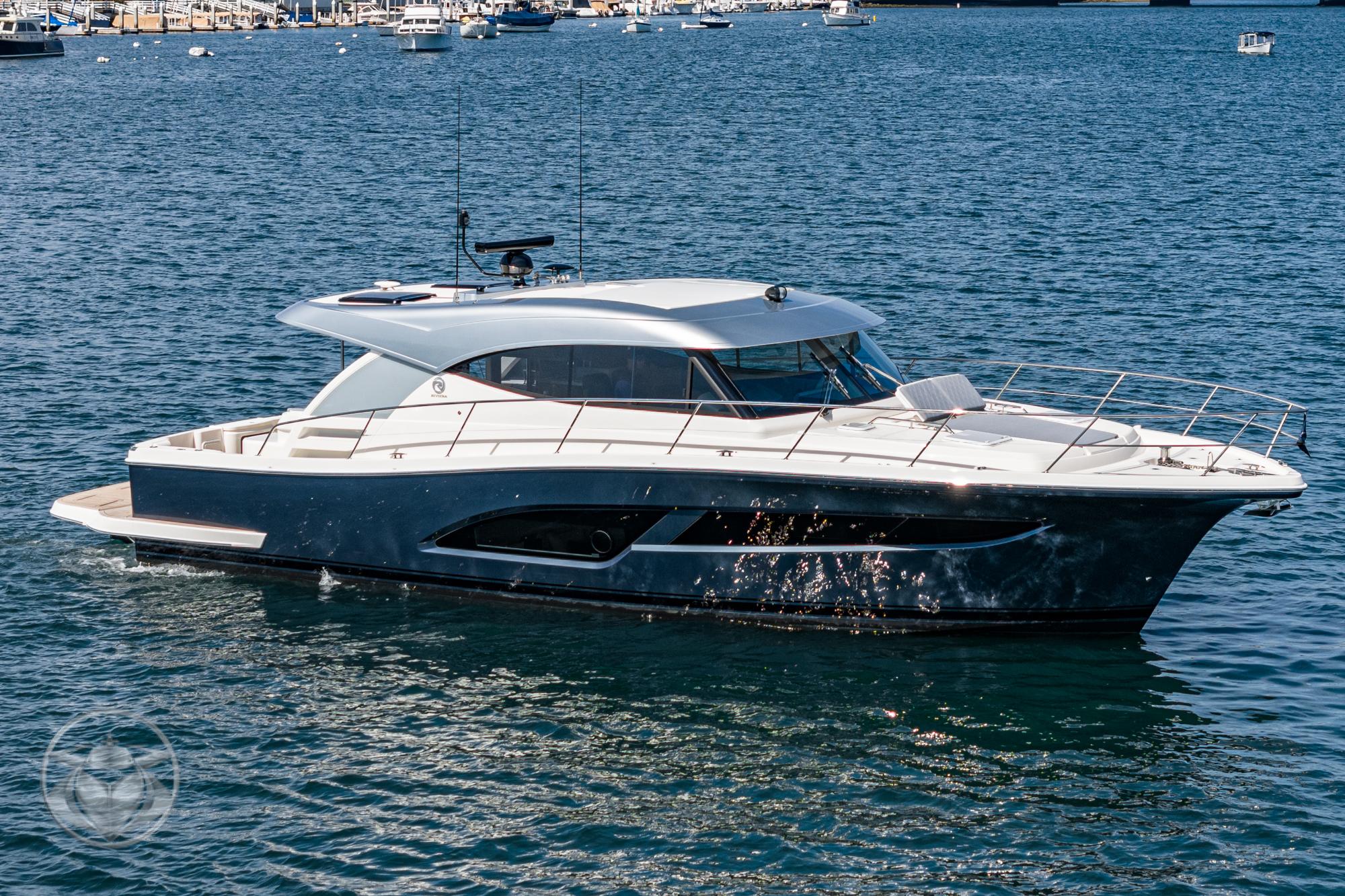2024 Riviera 465 SUV Motor Yachts for sale - YachtWorld