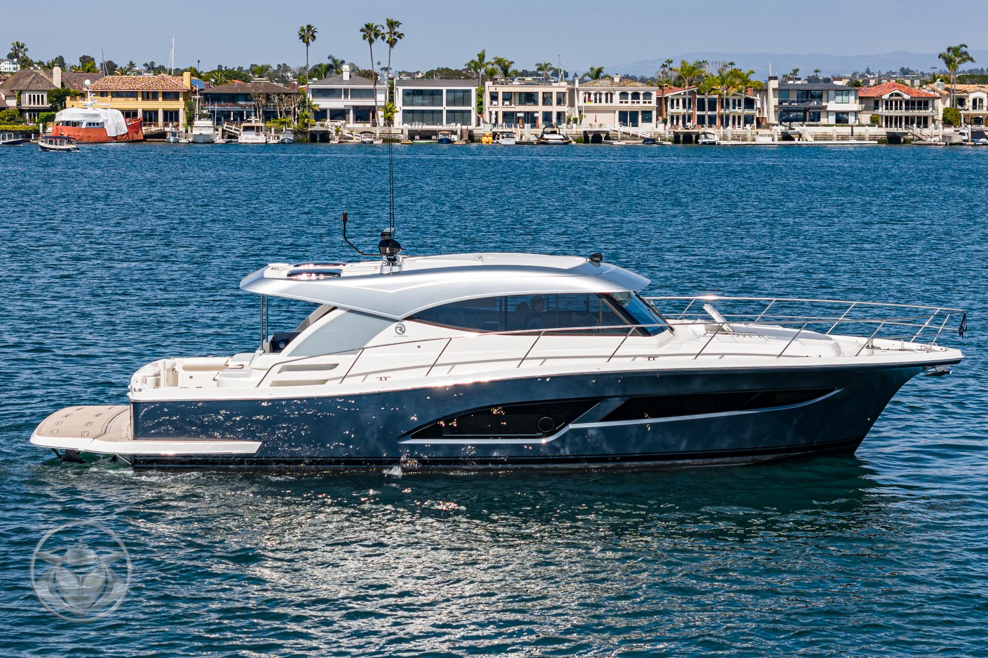 2024 Riviera 465 SUV Motor Yachts for sale - YachtWorld