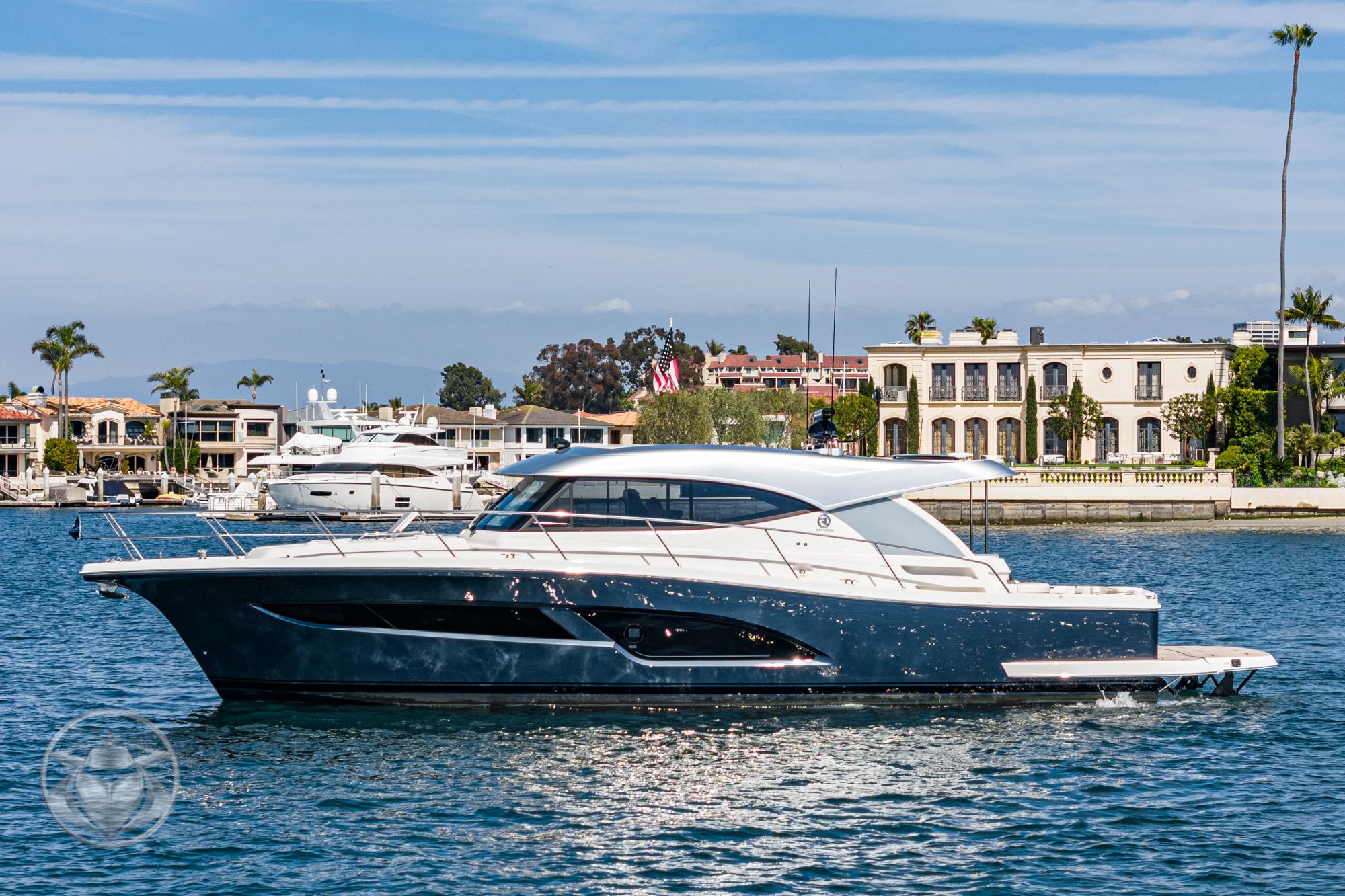 2024 Riviera 465 SUV Motor Yachts for sale - YachtWorld