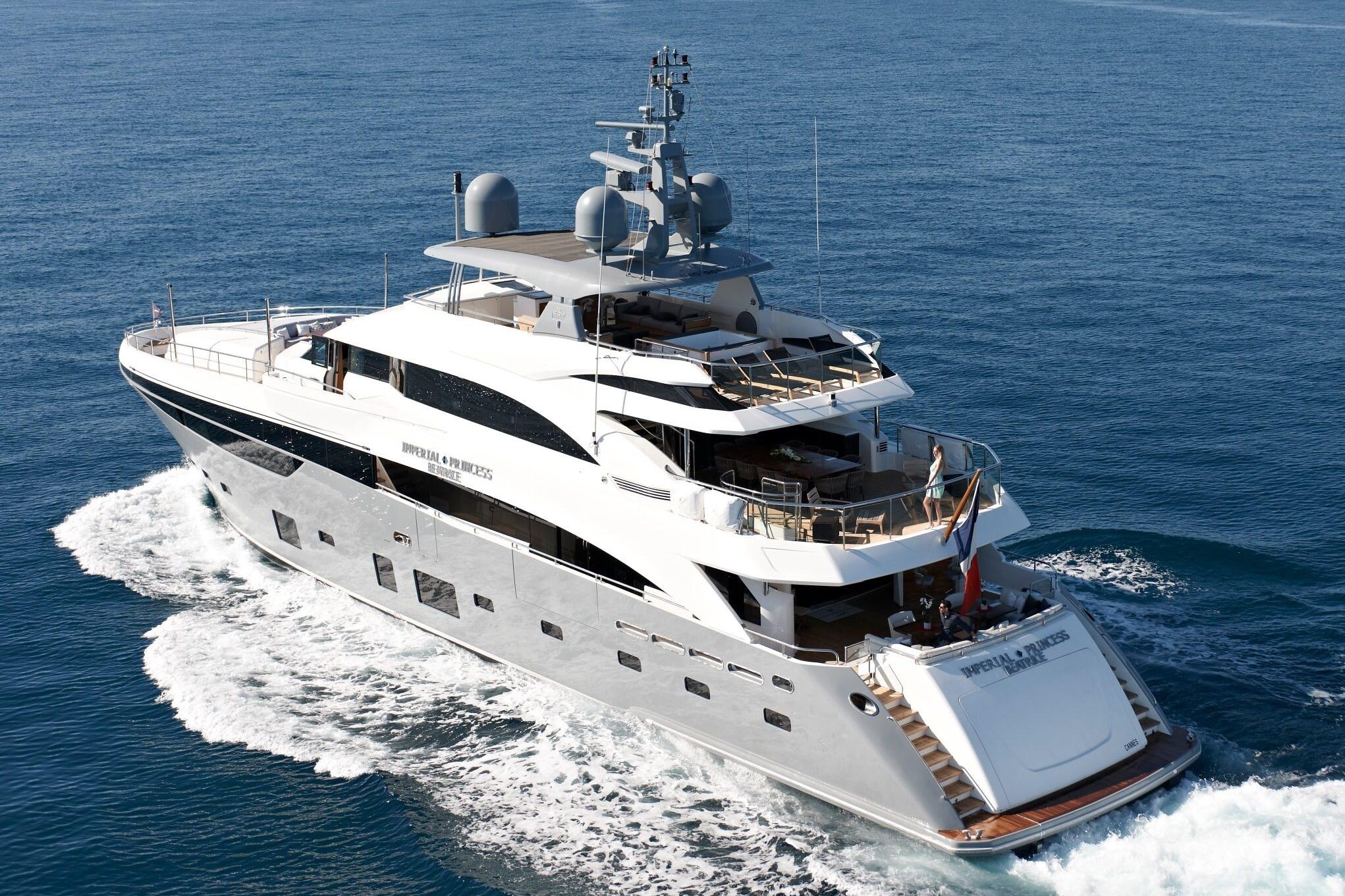 Occasion 2012 Princess 40M - Imperia | Annonces du Bateau