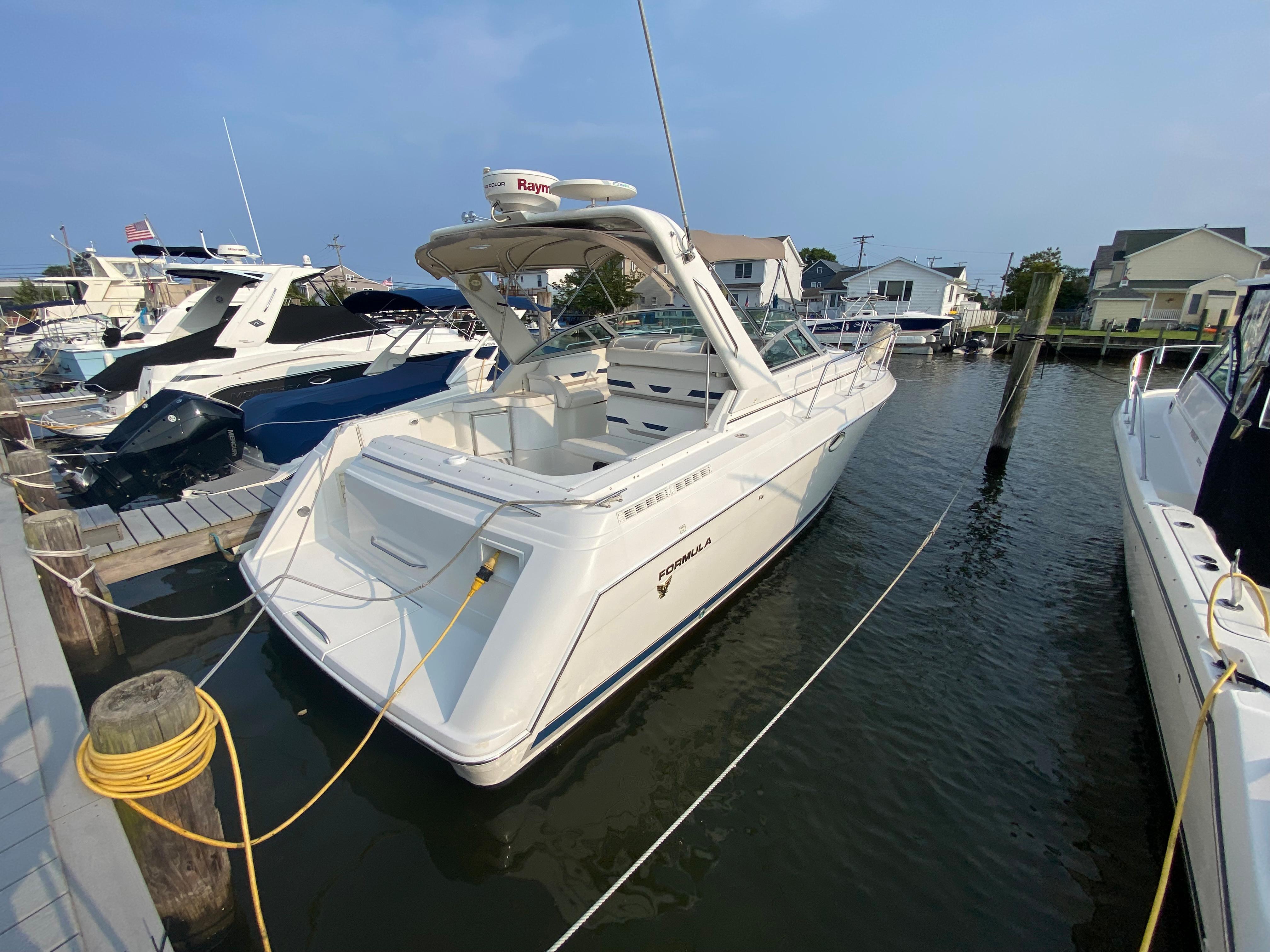 2000 Formula 31 PC Cruiser for sale - YachtWorld