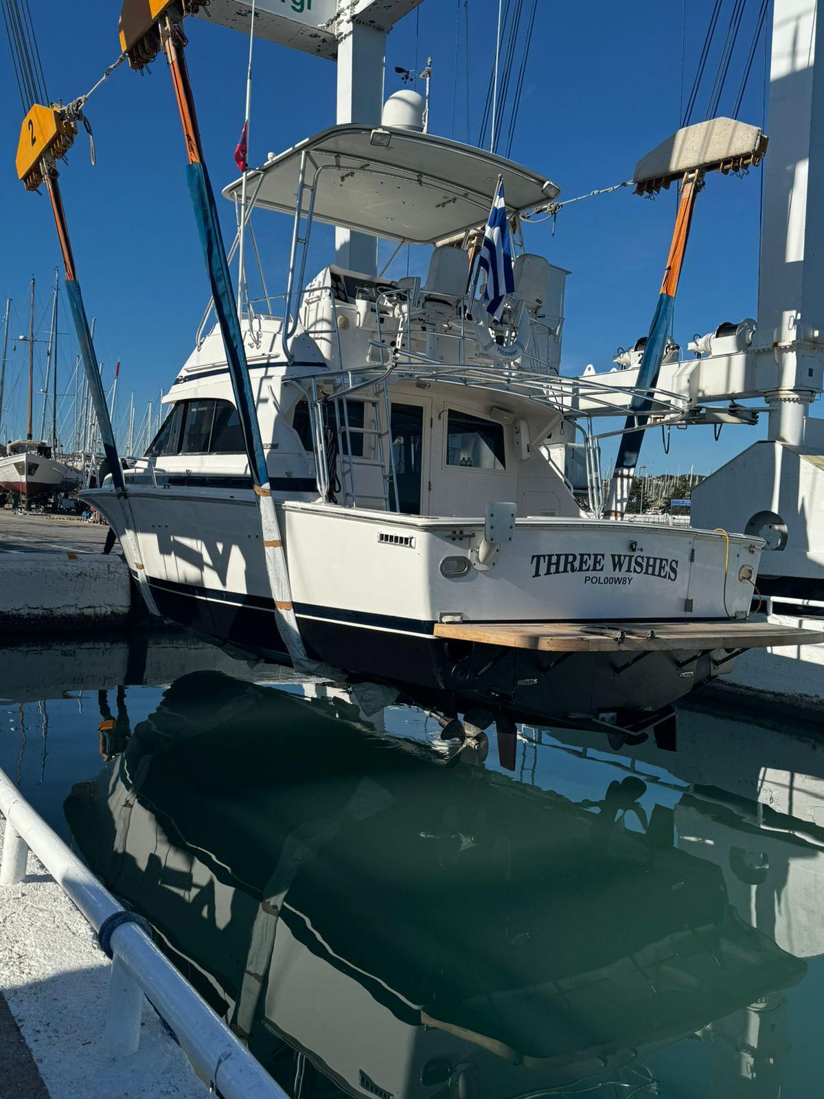 2000 Bertram 36 sf Flybridge for sale - YachtWorld