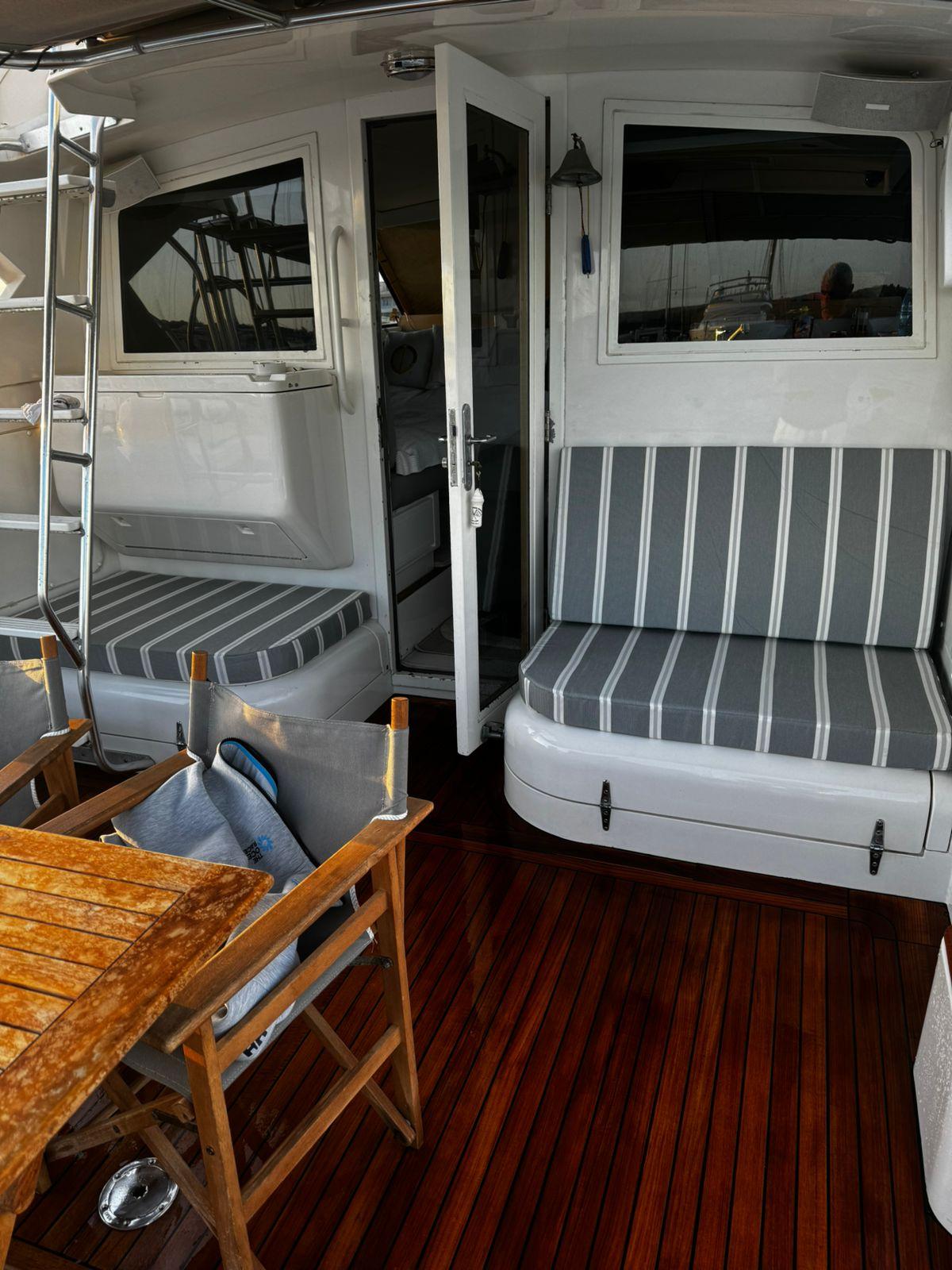 2000 Bertram 36 sf Flybridge for sale - YachtWorld