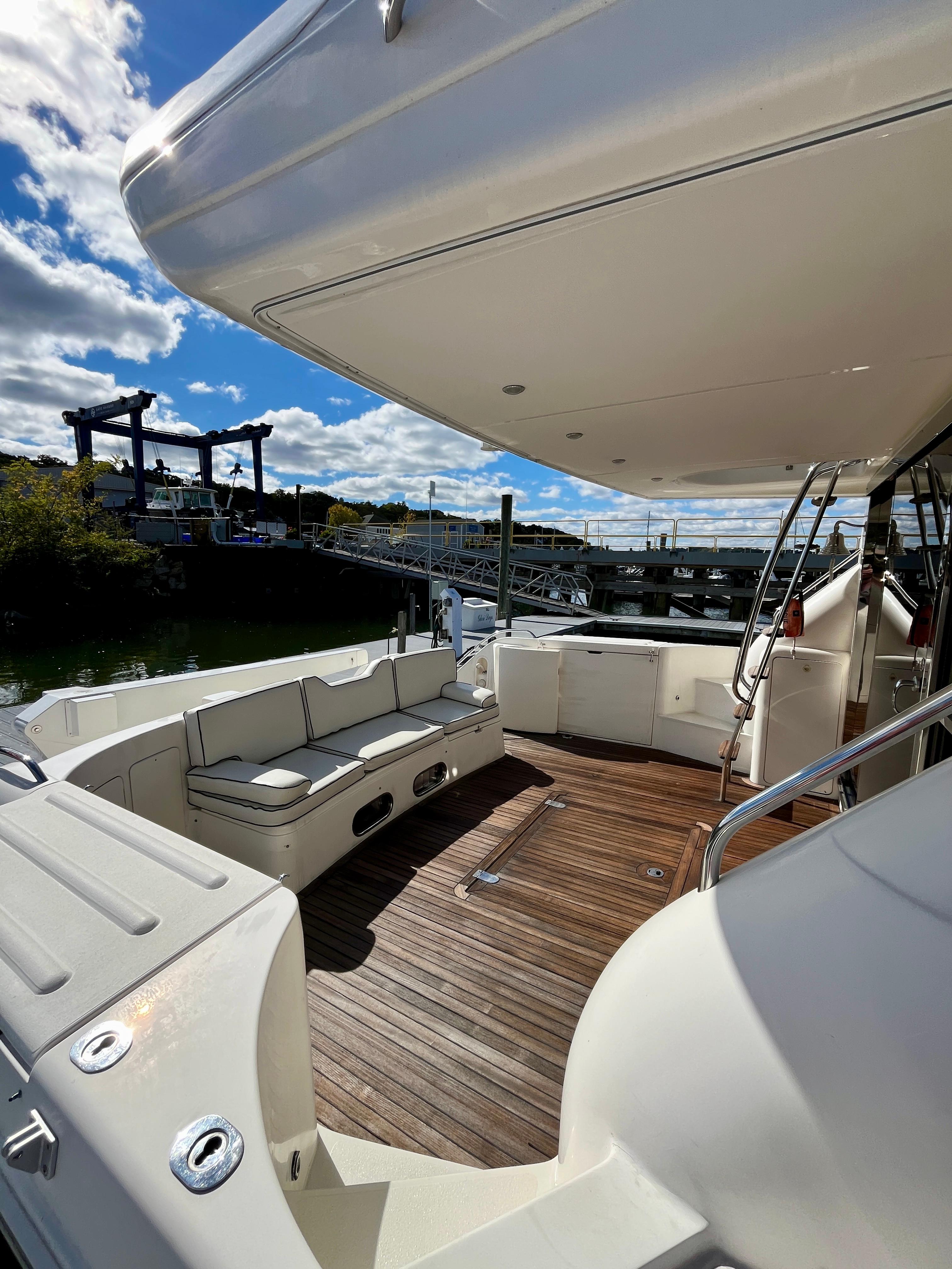 1999 Viking Sport Cruisers 61 Flybridge Sports Cruiser for sale ...