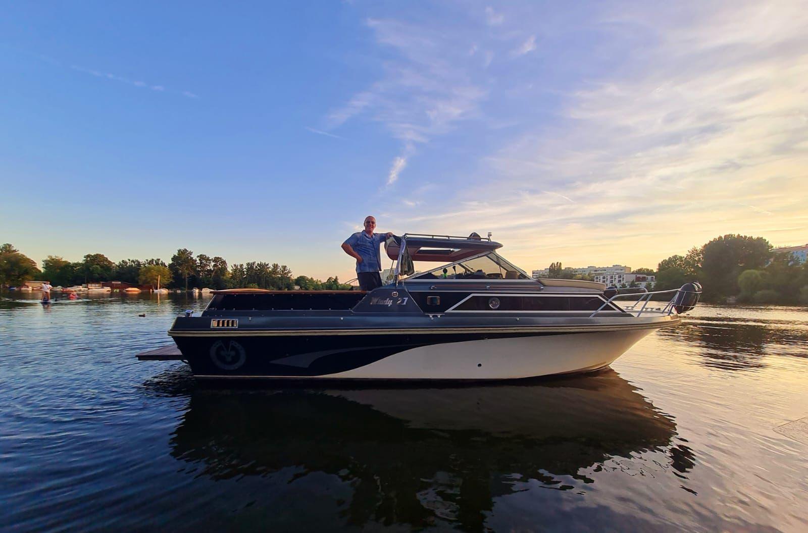 1984 Windy 27 DC Motor Yachts for sale - YachtWorld