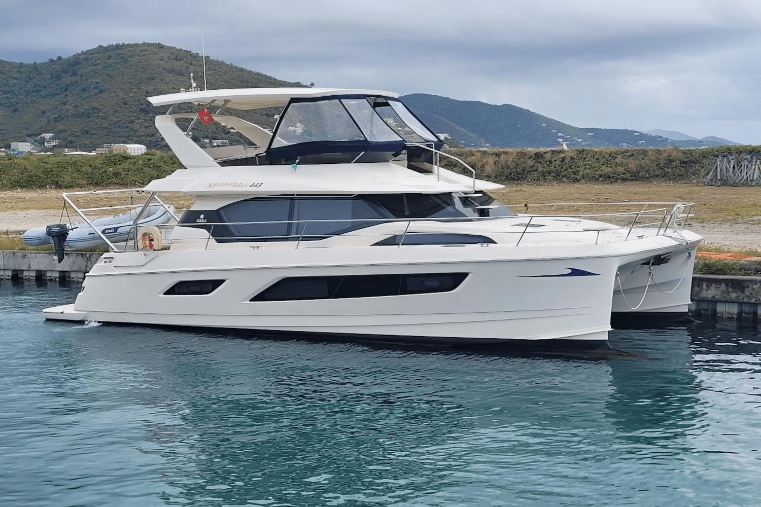 2018 Aquila 44 Motorbåtar till salu- YachtWorld