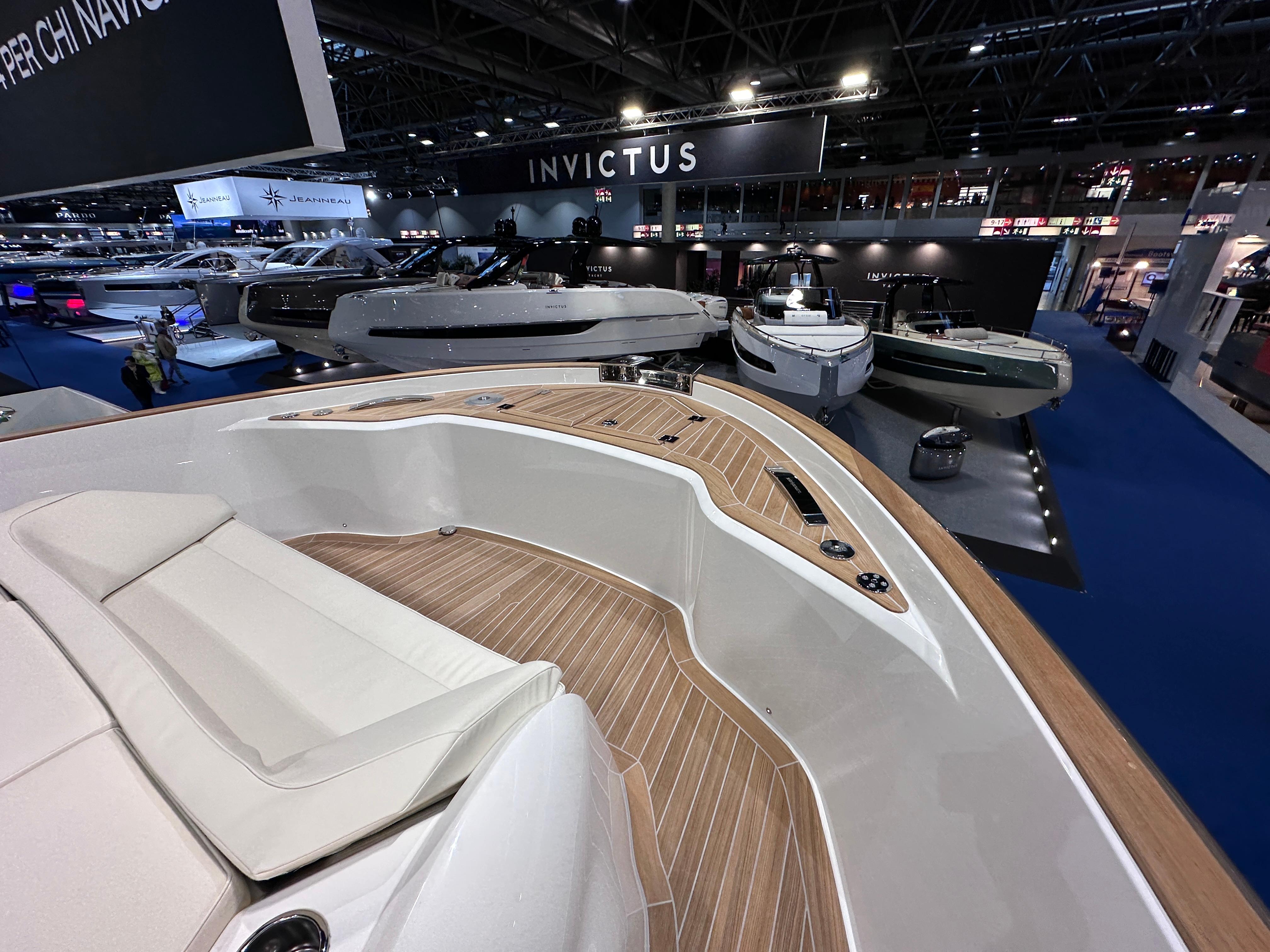 2024 Solaris Power 52 Coupe Motor Yacht for sale - YachtWorld