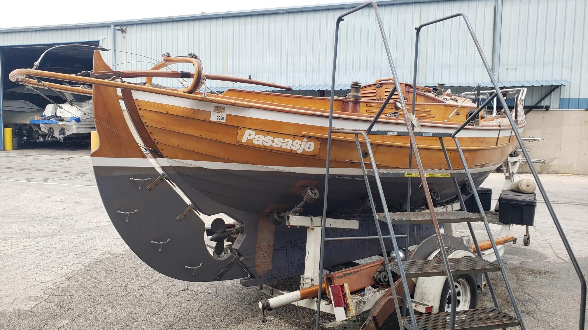 1987 Chip Stulen Faering Design 20 Antique and Classic for sale ...