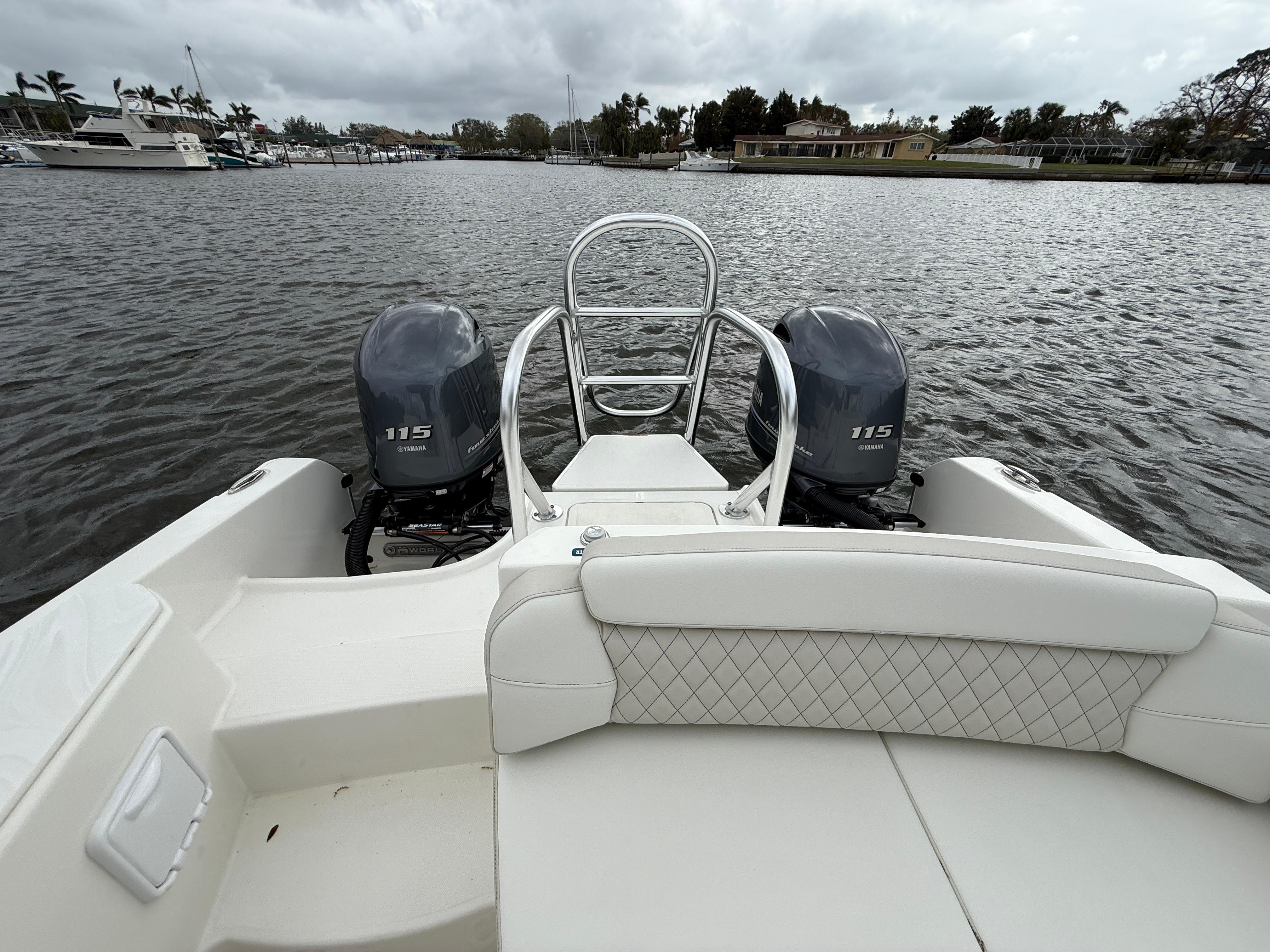 2025 World Cat 230 SD Power Catamaran for sale - YachtWorld