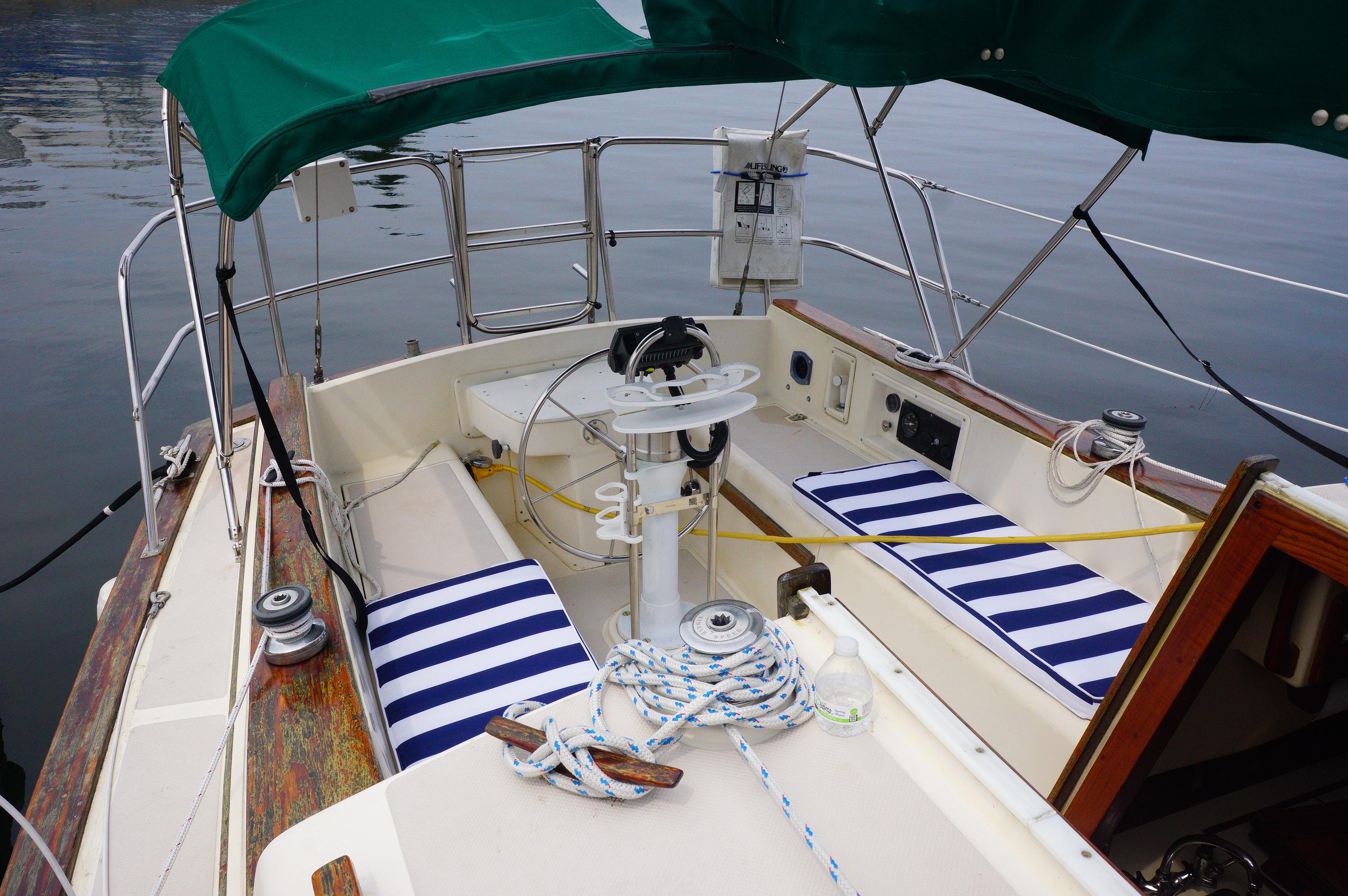 1985 Island Packet 27 Cutter Cruiser for sale - YachtWorld