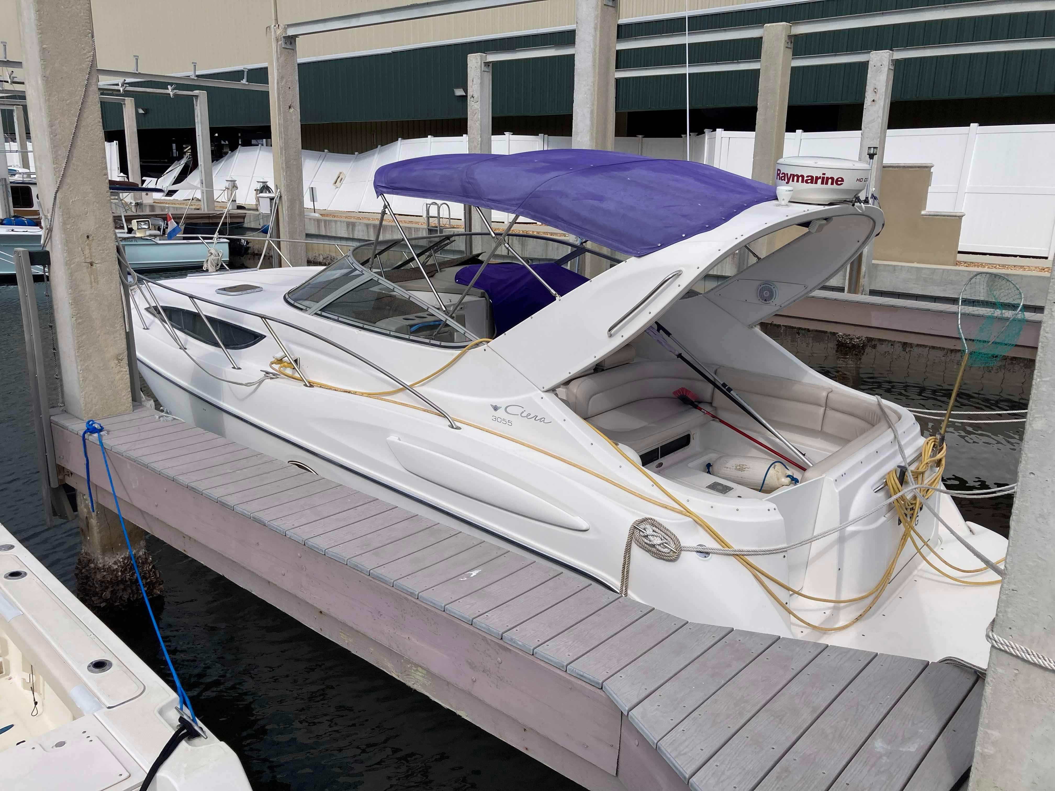 1999 Bayliner 3055 Ciera Sunbridge Express Cruiser til salg- YachtWorld