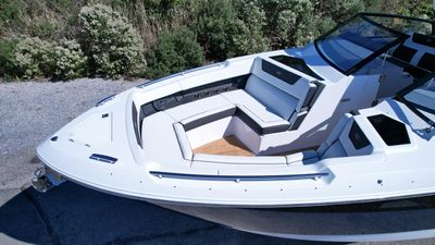 2024 Cobalt R35 Outboard Bowrider for sale - YachtWorld