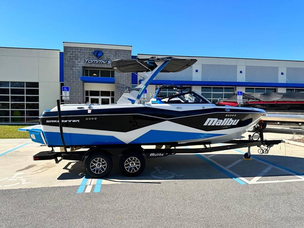 New 2023 Malibu 22 LSV - Florida | TopBoats