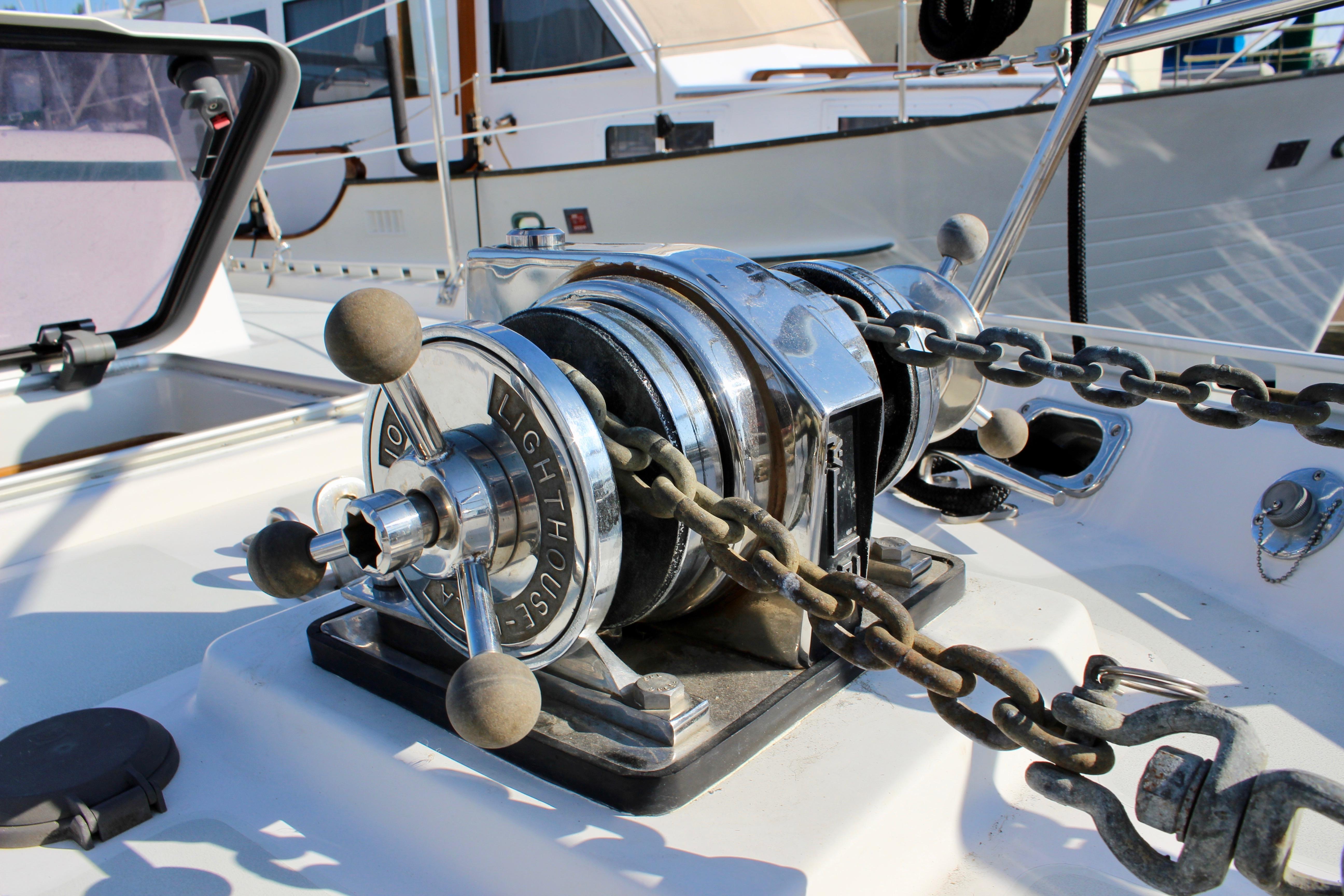 2000 Valiant 42 Cruiser for sale - YachtWorld