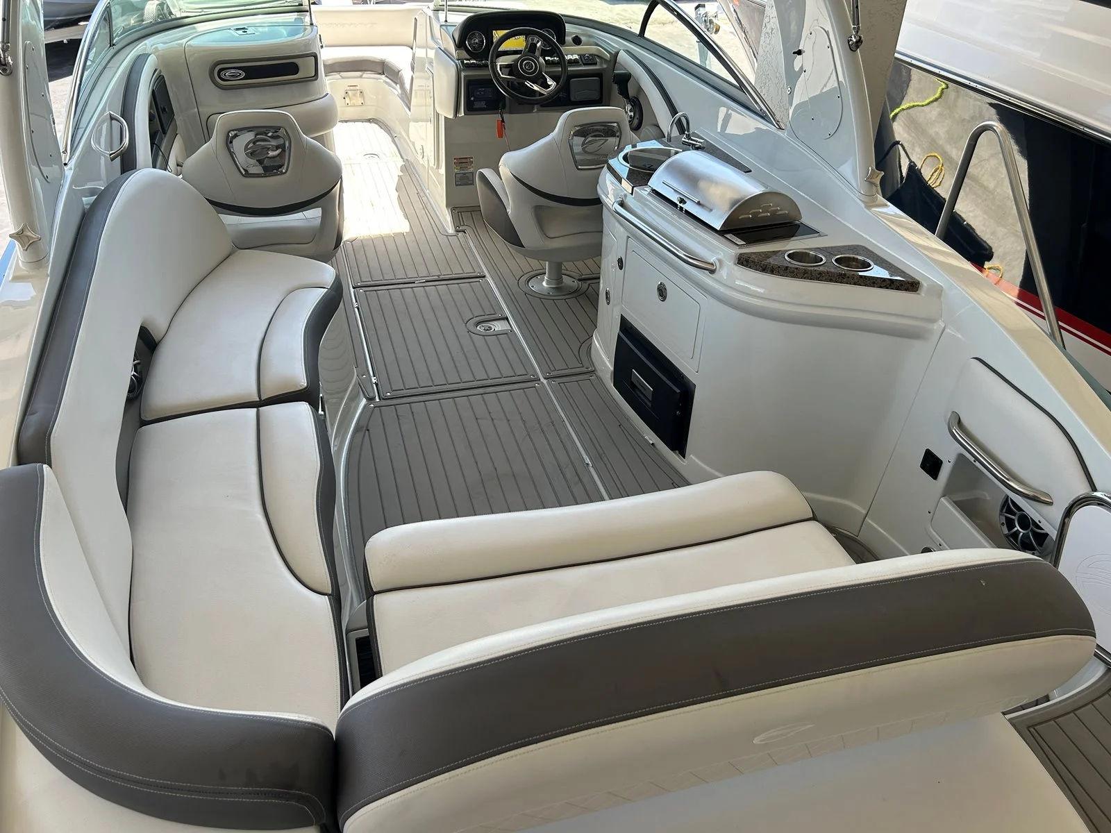 2020 Crownline E285 XS Other for sale - YachtWorld
