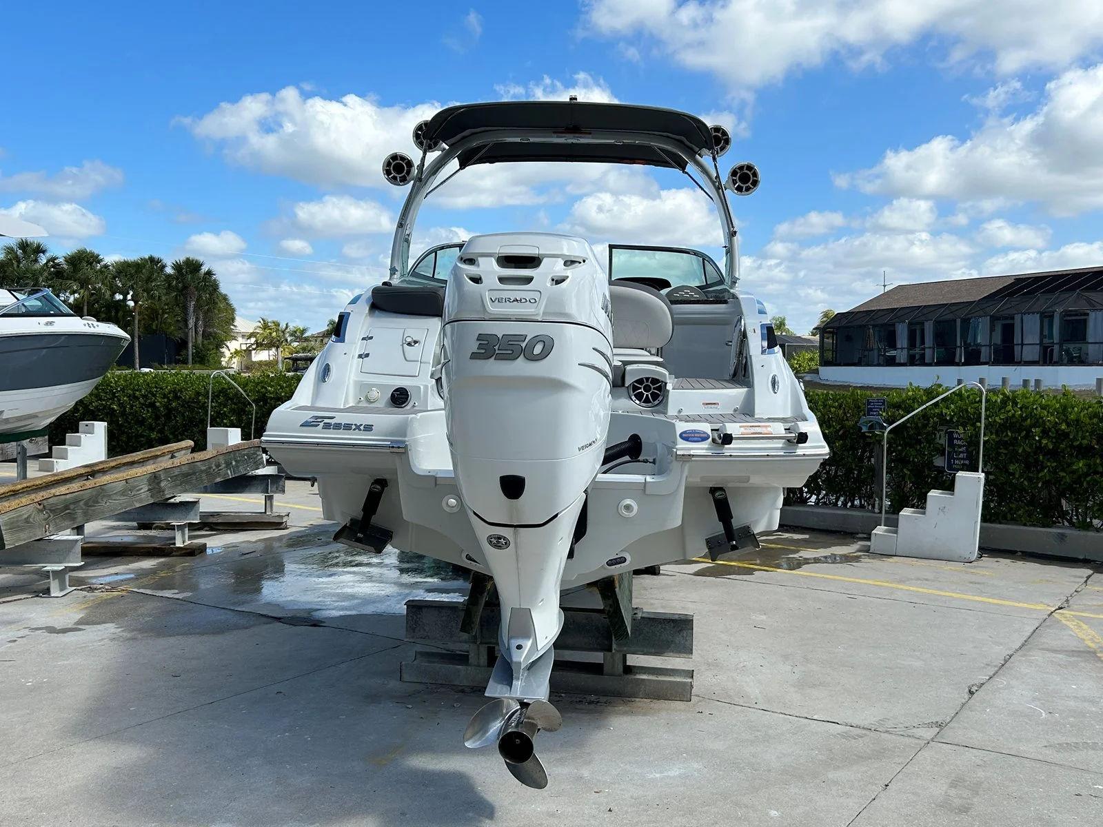 2020 Crownline E285 XS Other for sale - YachtWorld