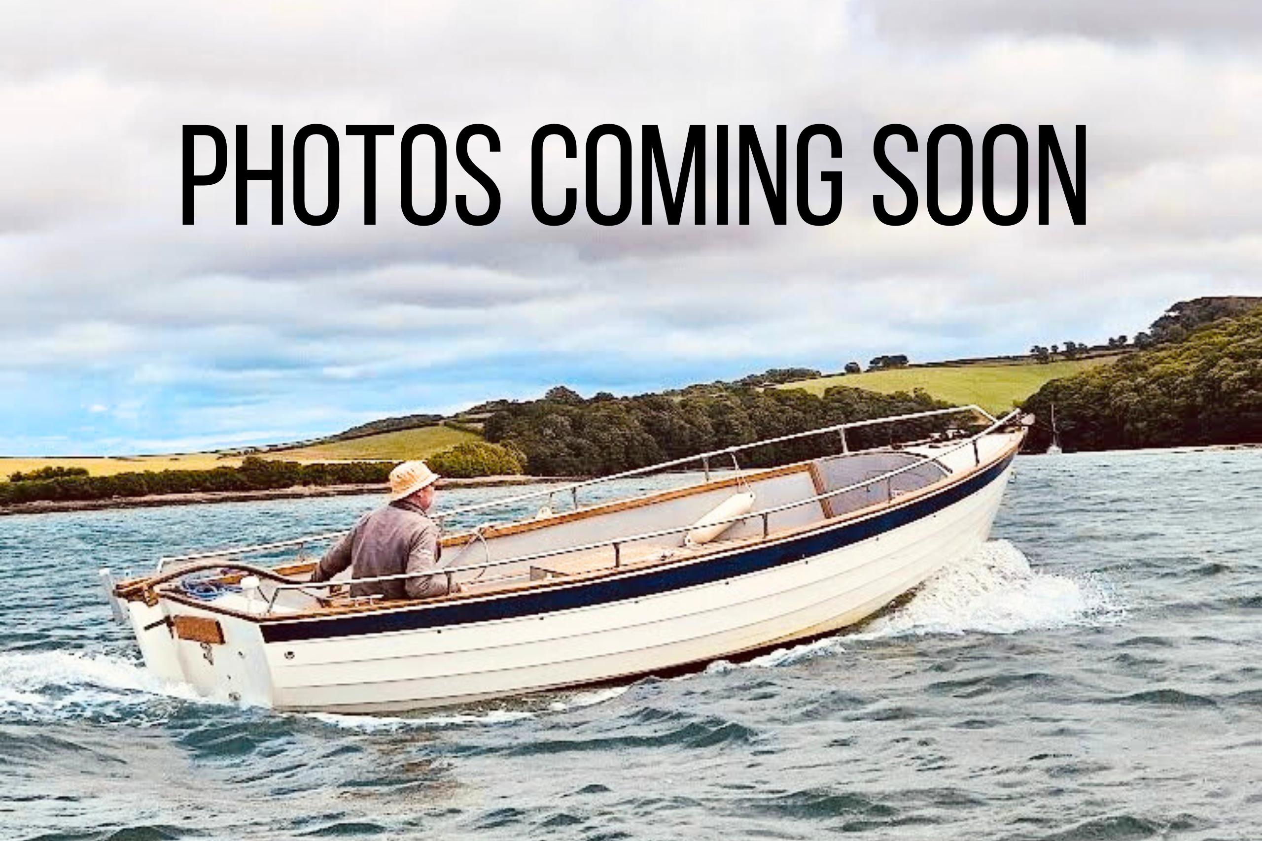 Nieuw 2011 Deck Boat Open Motor Launch - Devon | YachtFocus