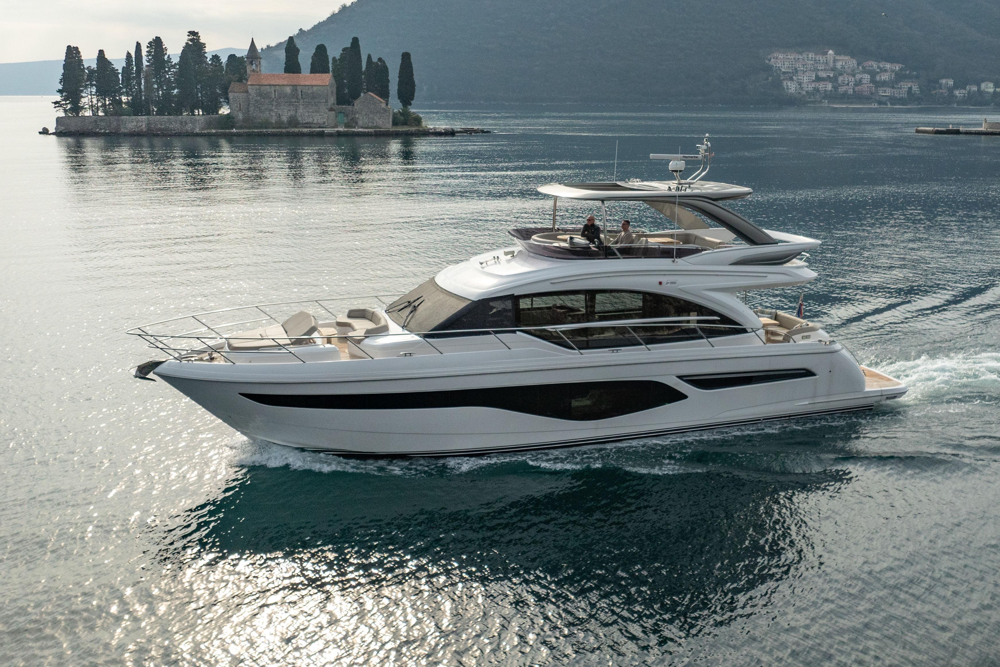 Princess F62 | 2022 | 19m | Boatshop24