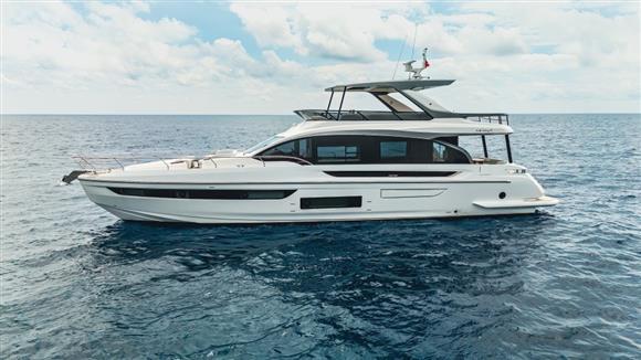 Azimut 72' Usado en Imperia - Cosas de Barcos