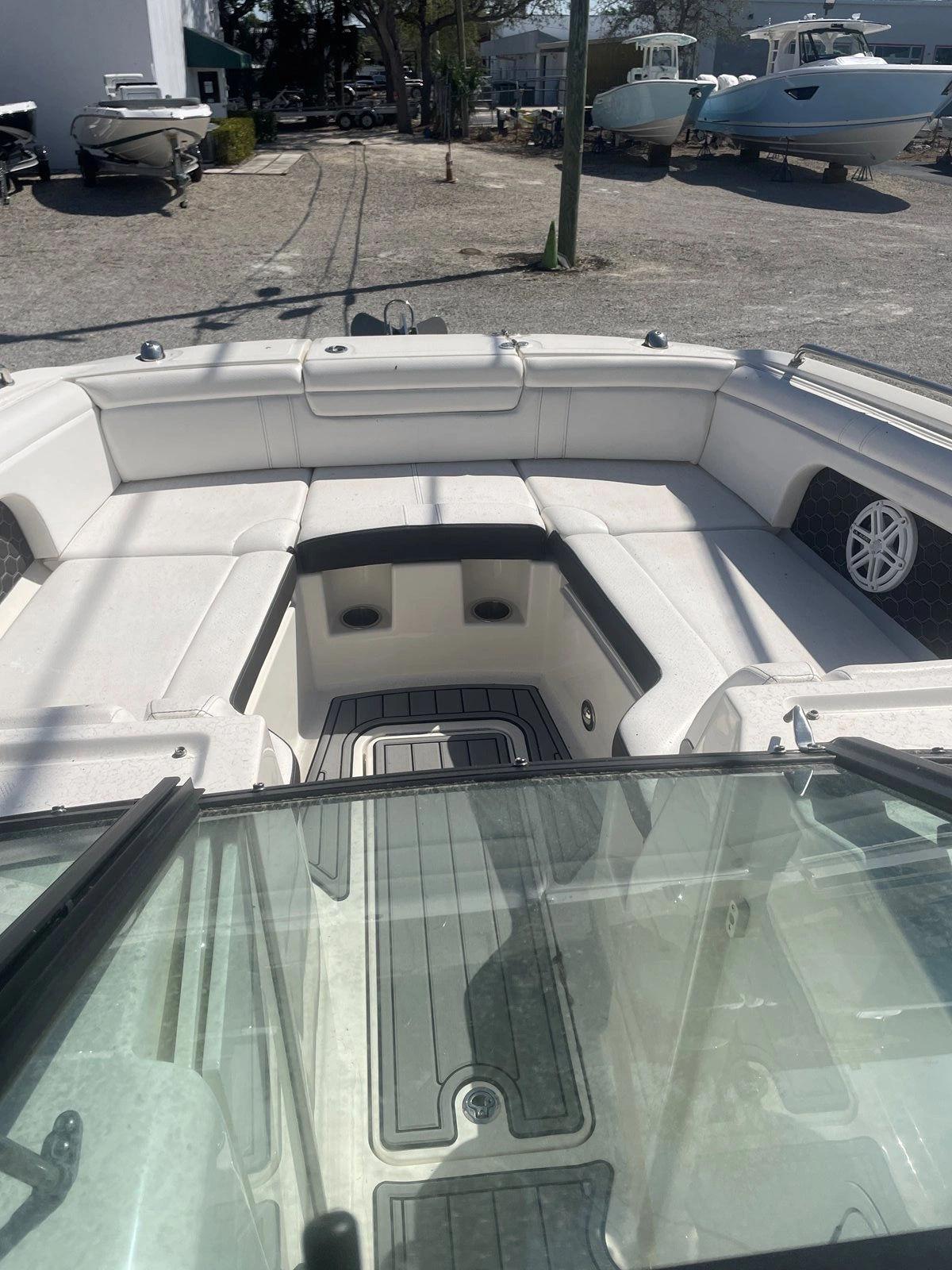 2019 Sea Ray 29 SDX OB Other for sale - YachtWorld