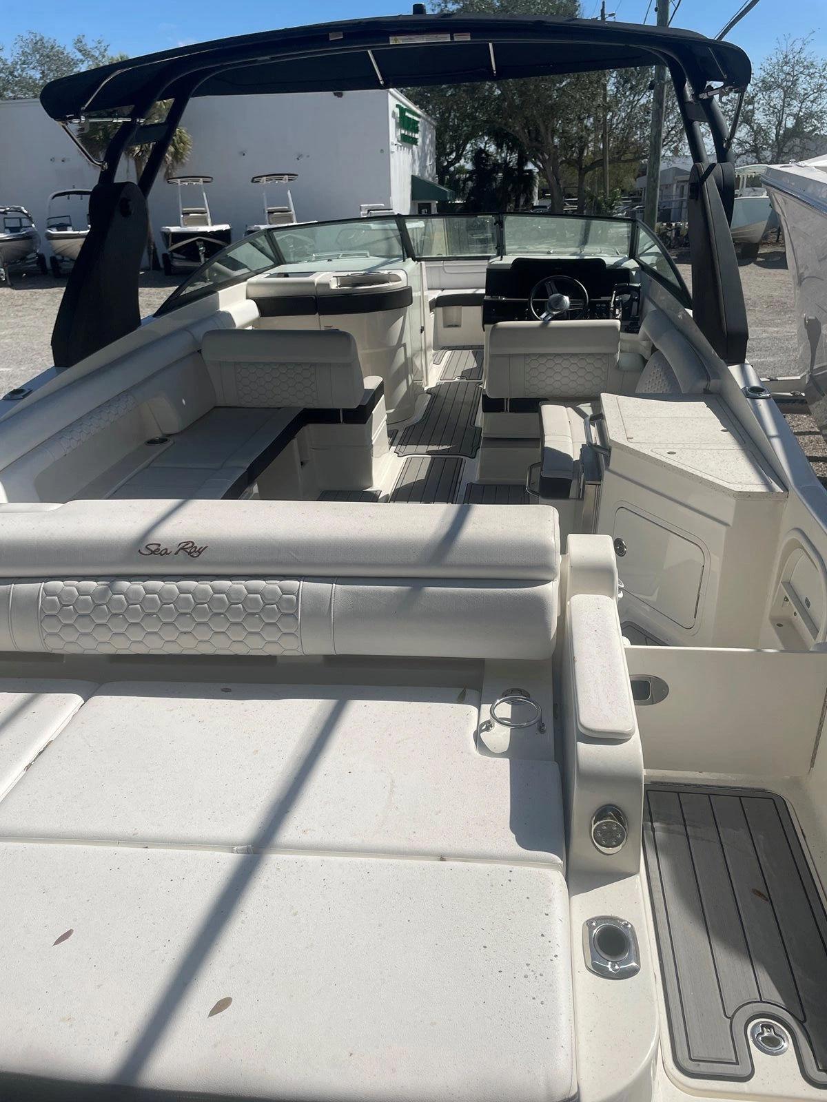 2019 Sea Ray 29 SDX OB Other for sale - YachtWorld