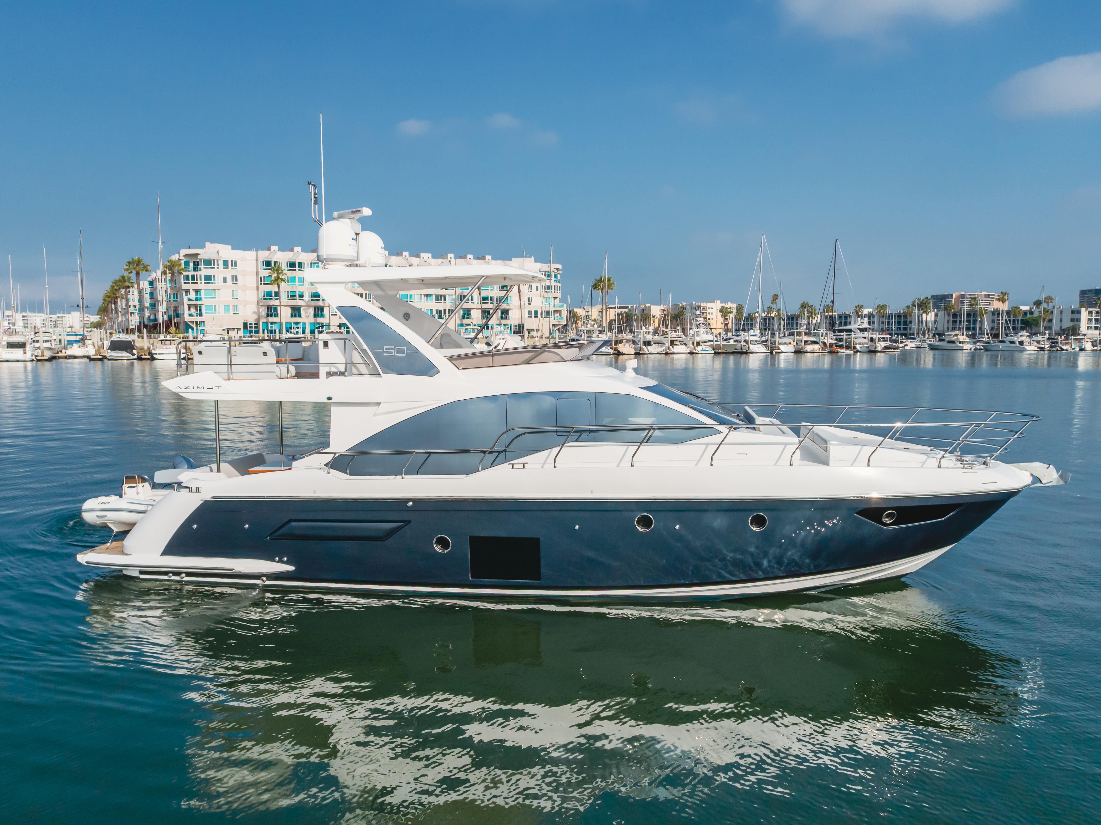 2020 Azimut 50 Flybridge for sale - YachtWorld