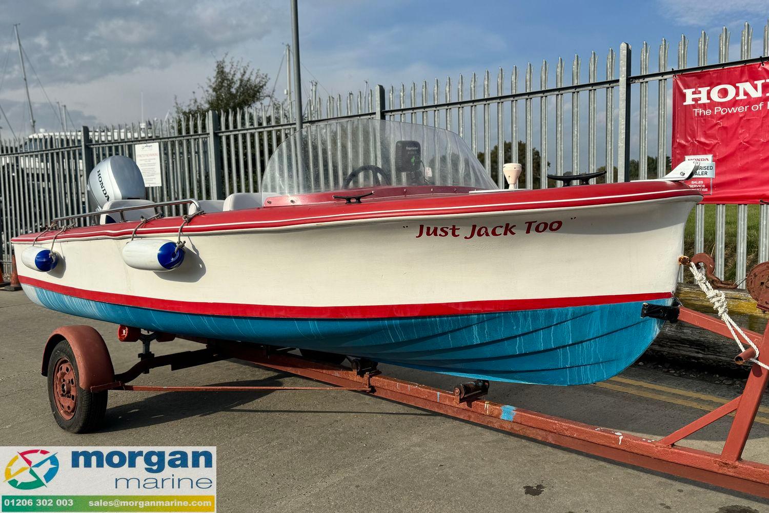 Classic mid-1970s River launch Usado en Essex - Cosas de Barcos