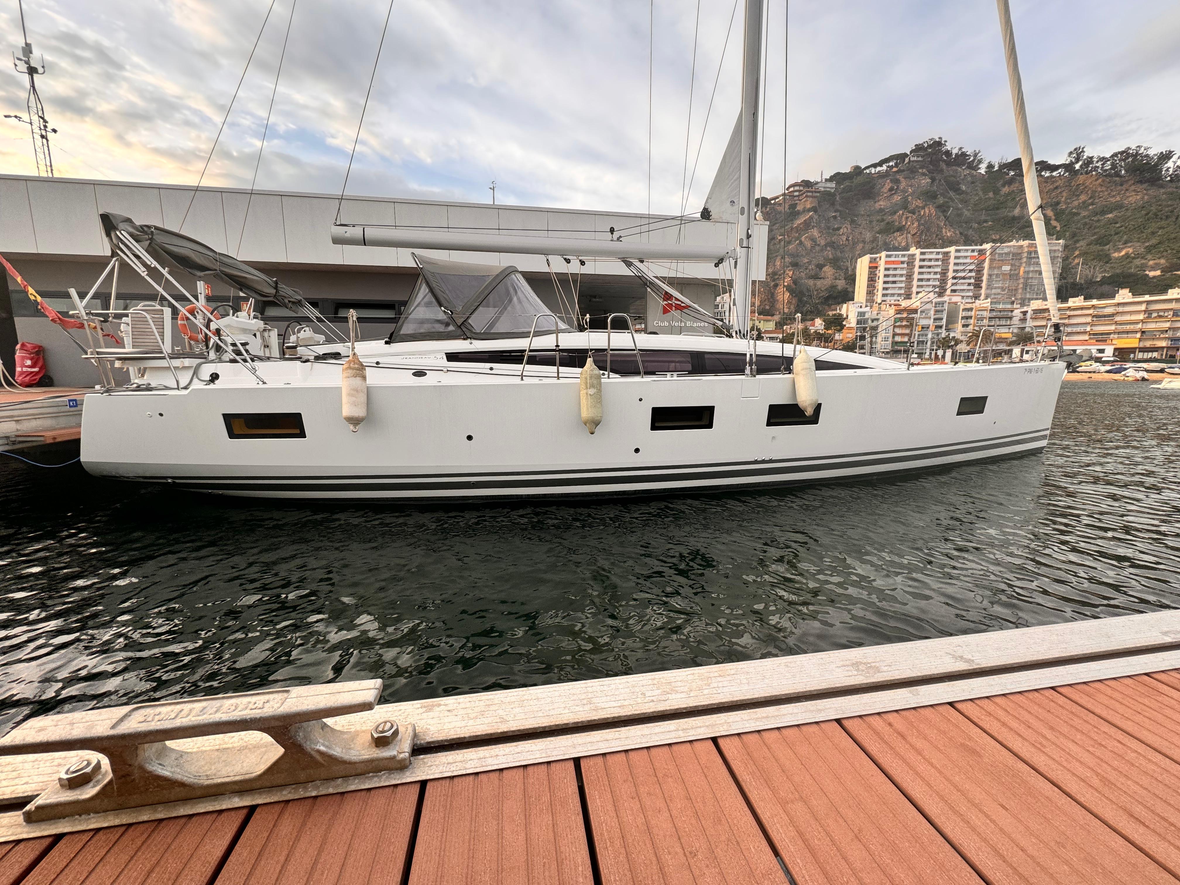 Used Jeanneau 54 in Barcelona - iNautia