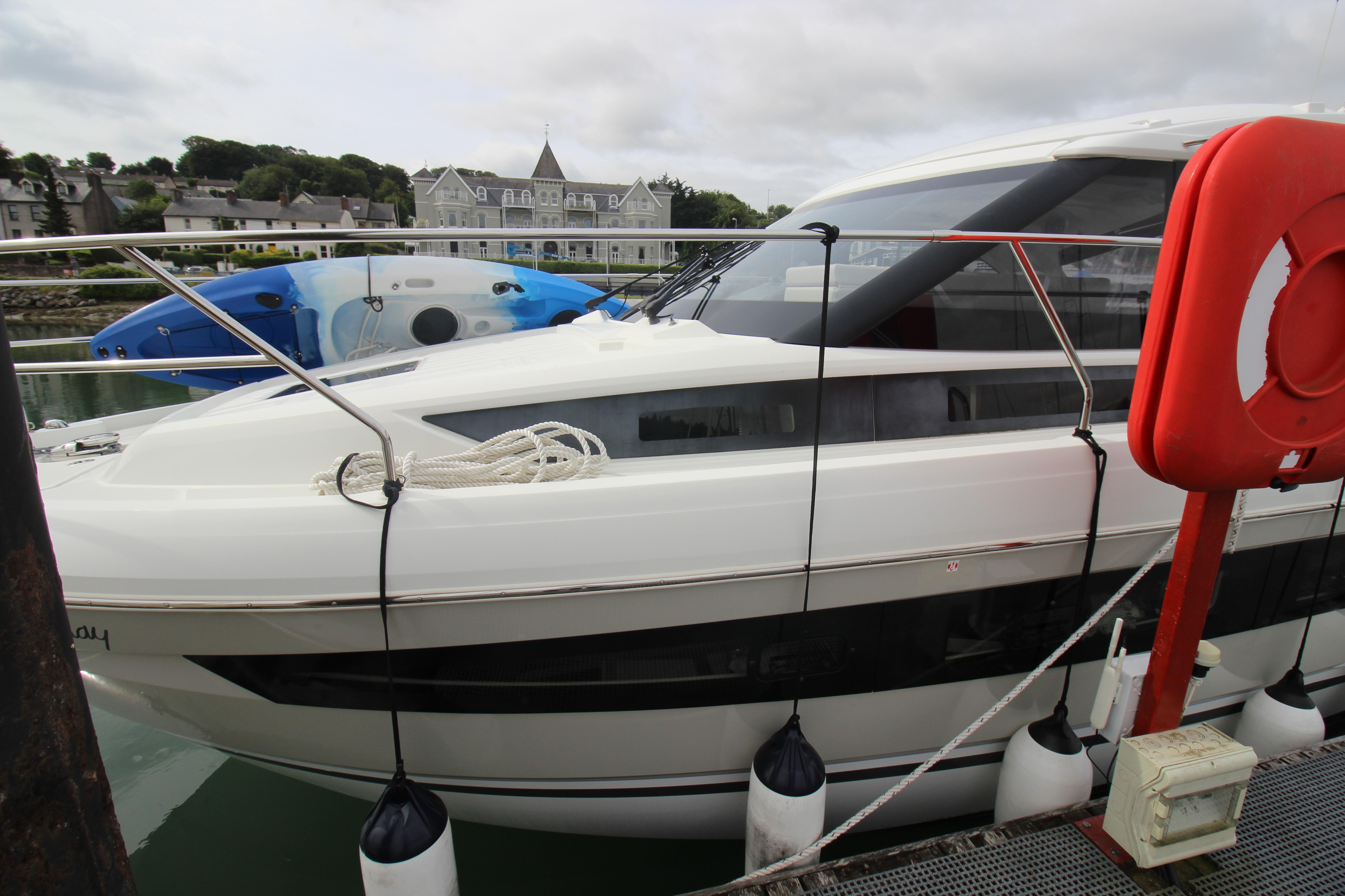 2018 Jeanneau Leader 33 Sports cruiser à vendre - YachtWorld