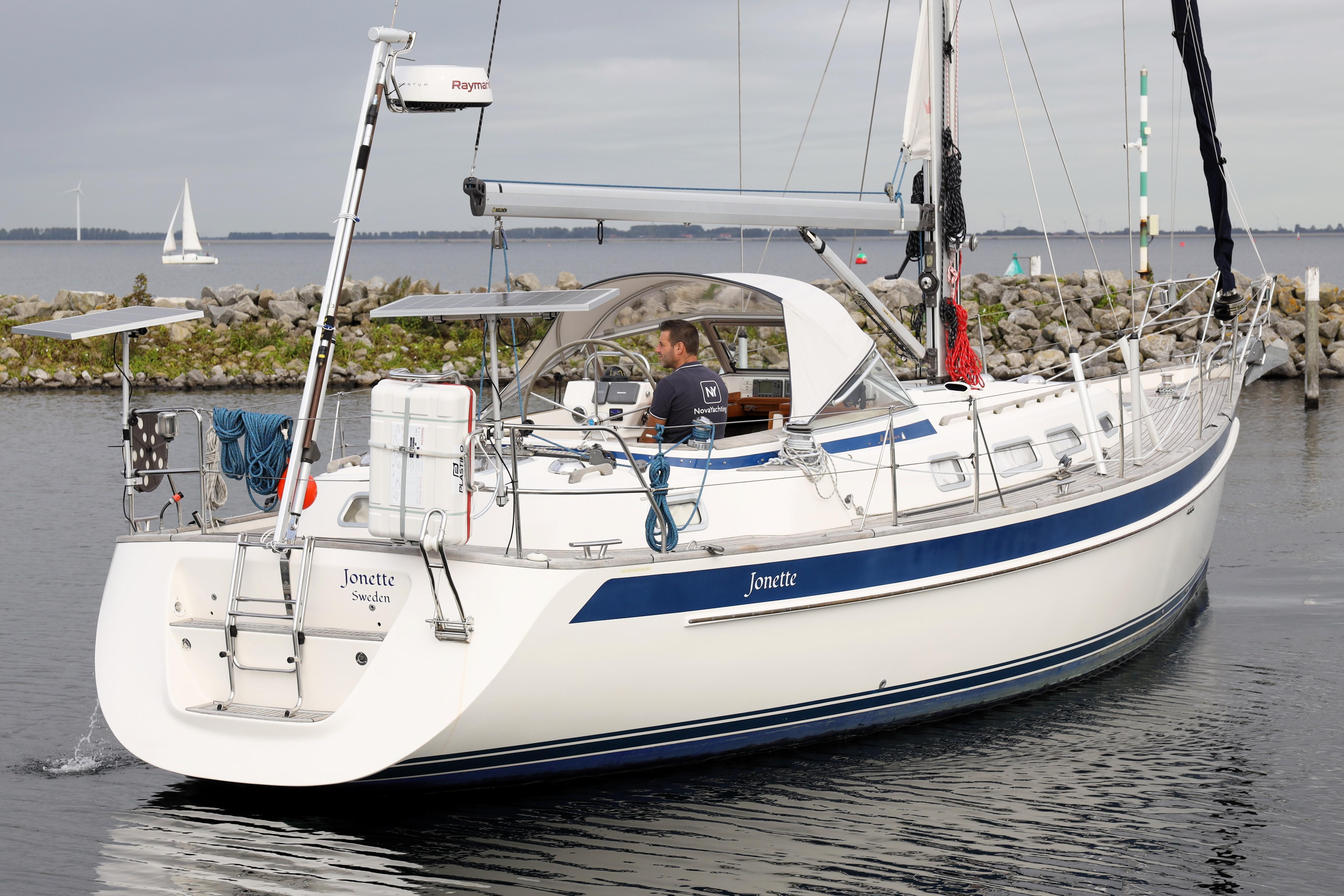 2008 Hallberg-Rassy 40 Centre Cockpit for sale - YachtWorld