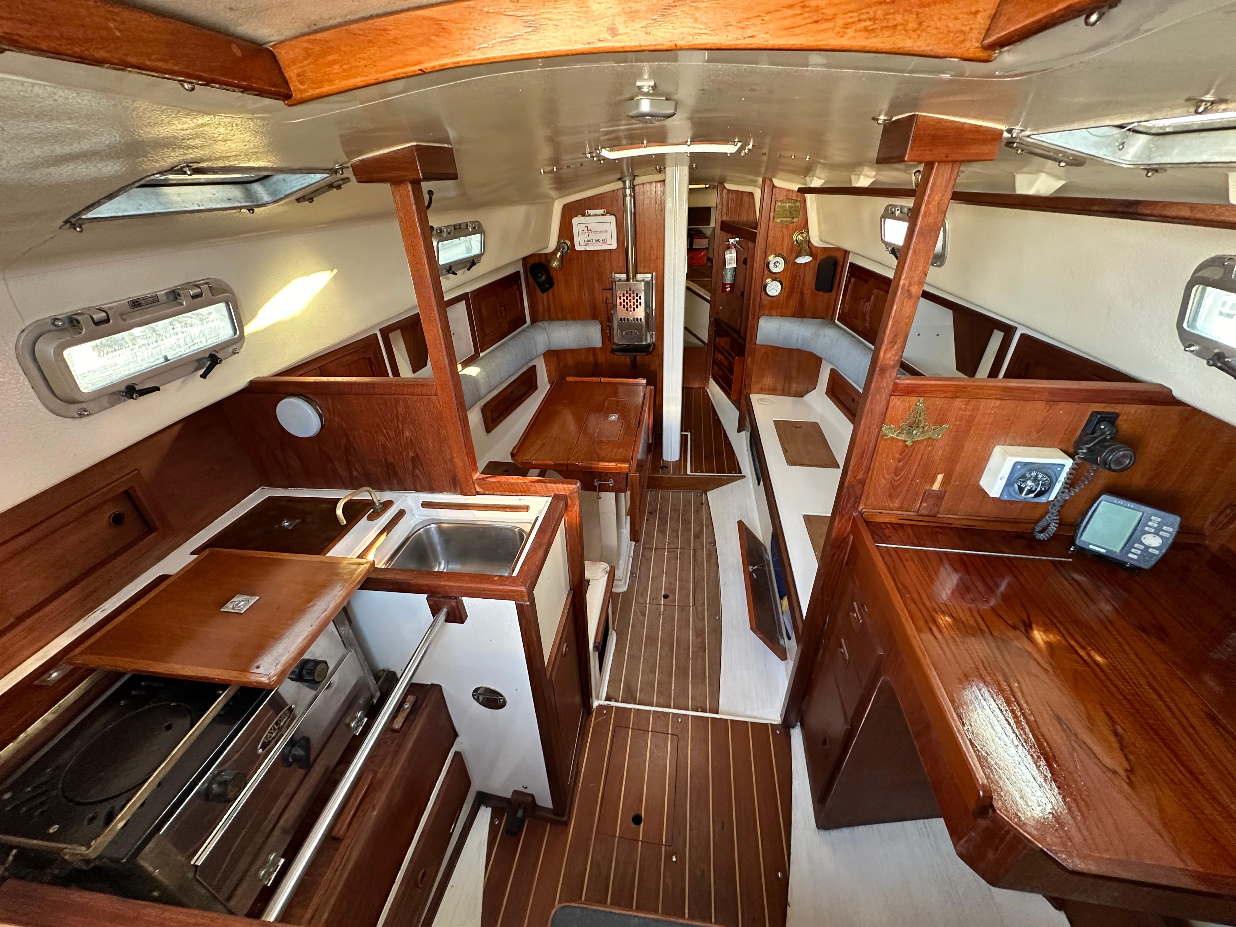 1990 Contessa 32 Cruiser for sale - YachtWorld