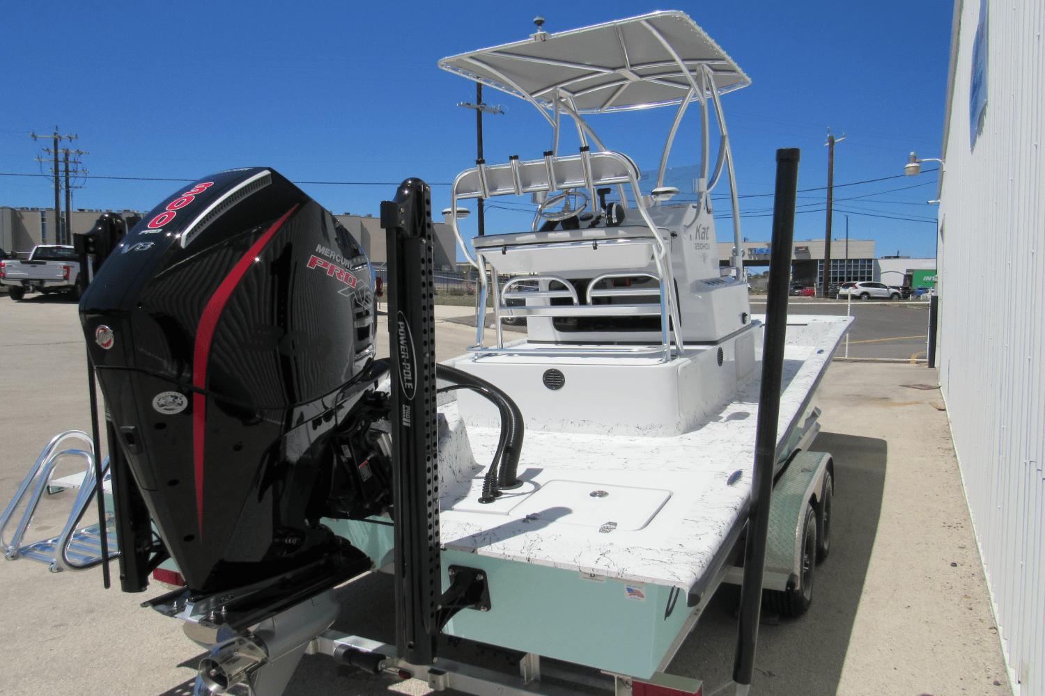 2024 Dargel 250 Kat HDX Ski and Wakeboard for sale - YachtWorld