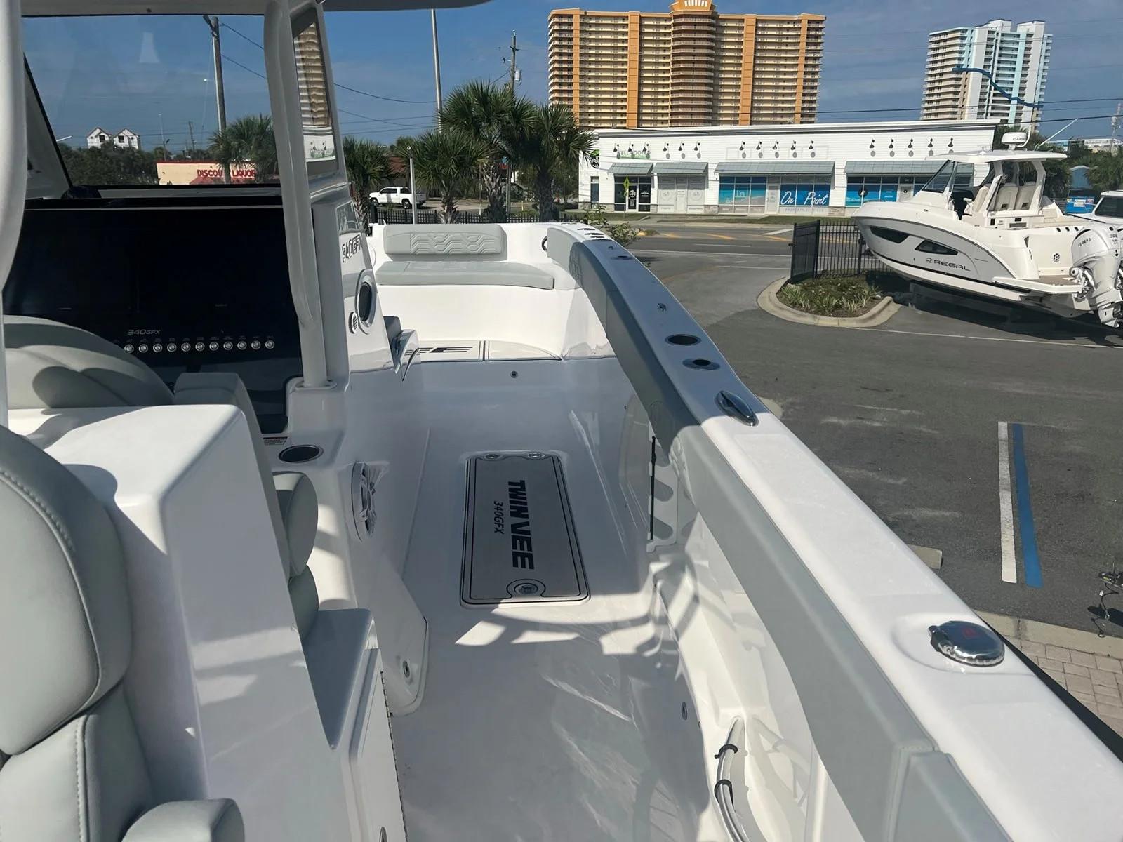 2024 Twin Vee 340 GFX Center Console for sale - YachtWorld