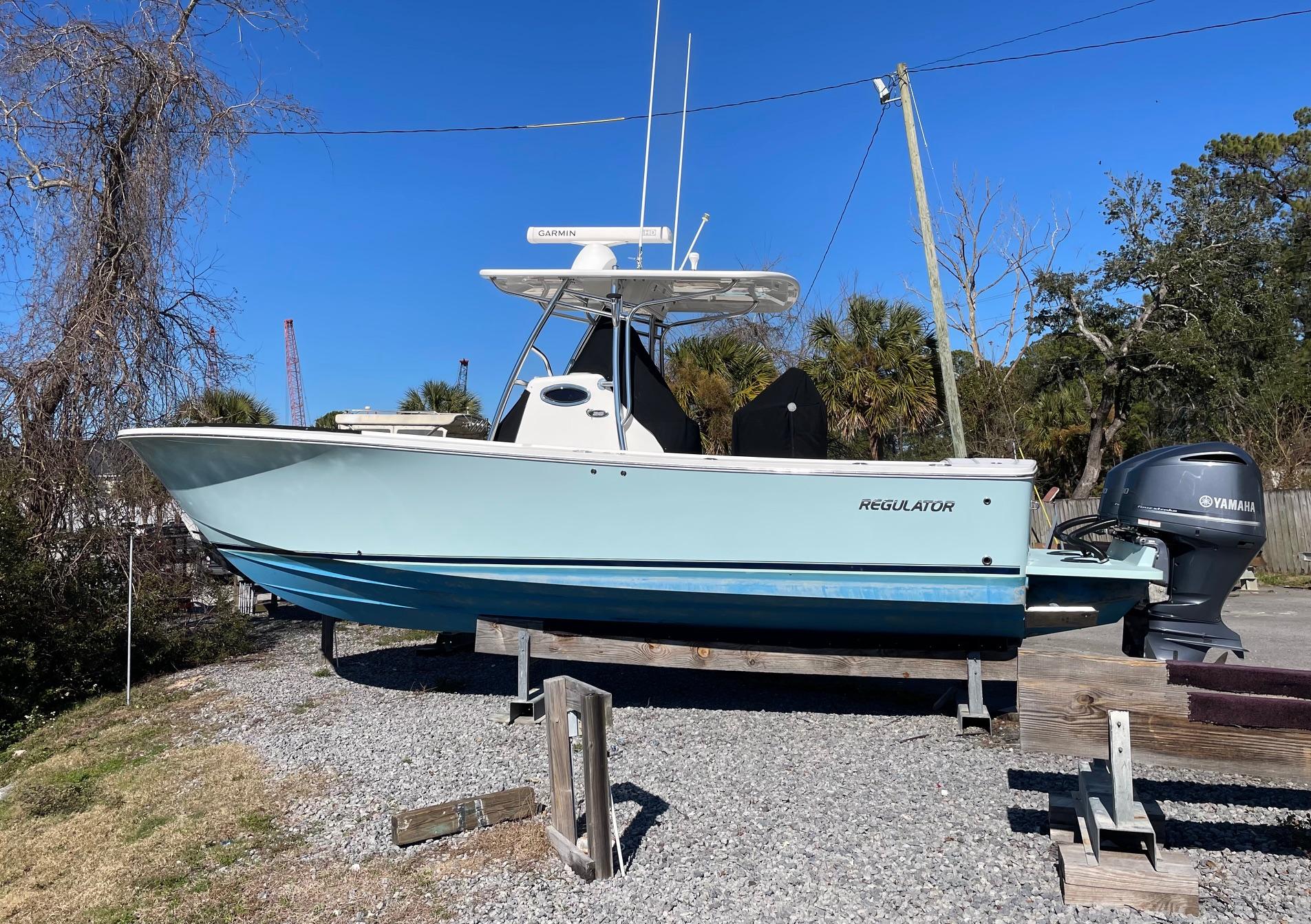 2013 Regulator 28 Forward Seating Saltwater Fishing for sale - YachtWorld